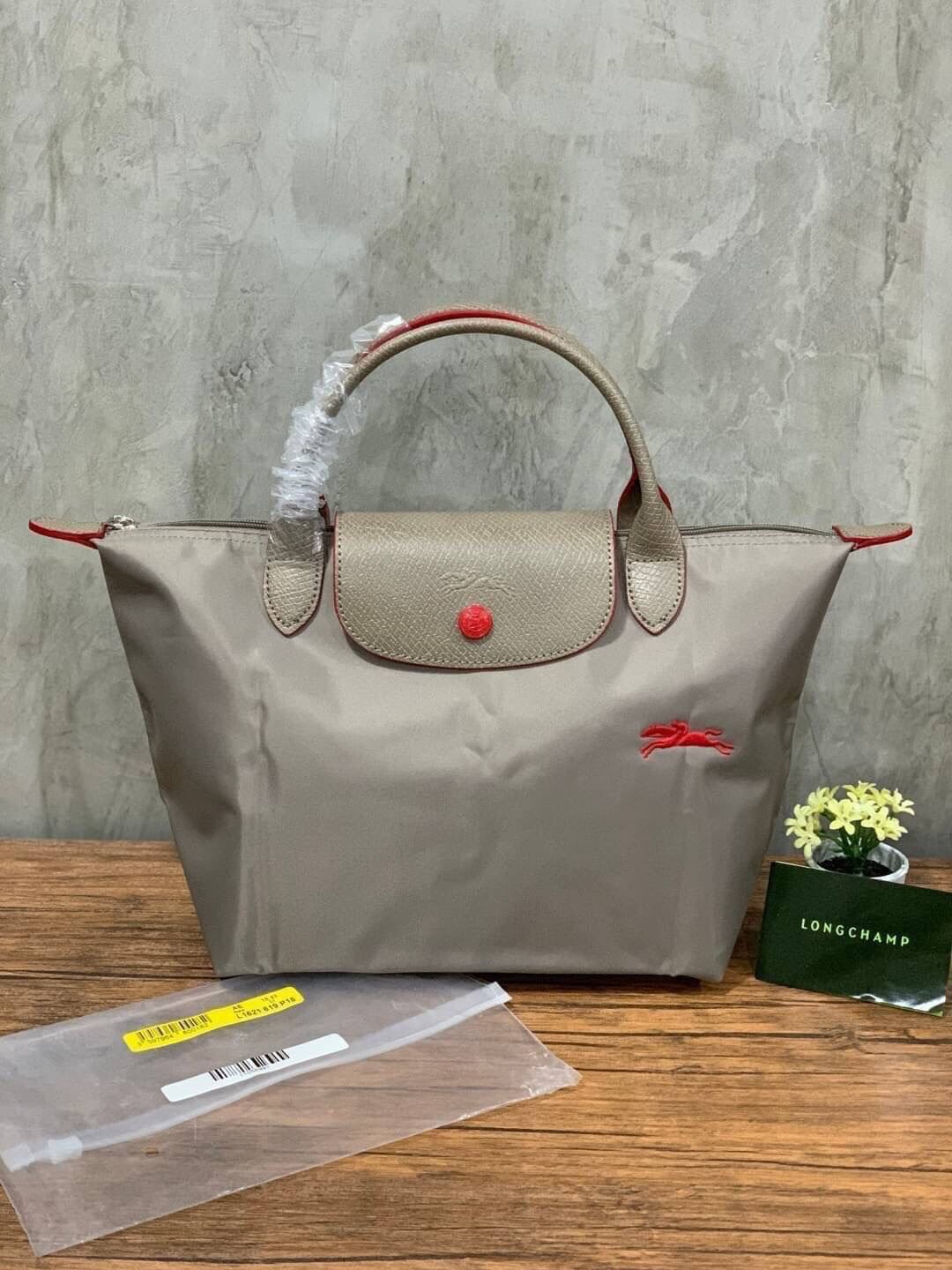 Longchamp - Le Pliage Club Top Handle Bag Gun Metal at Abigail Mathy blog