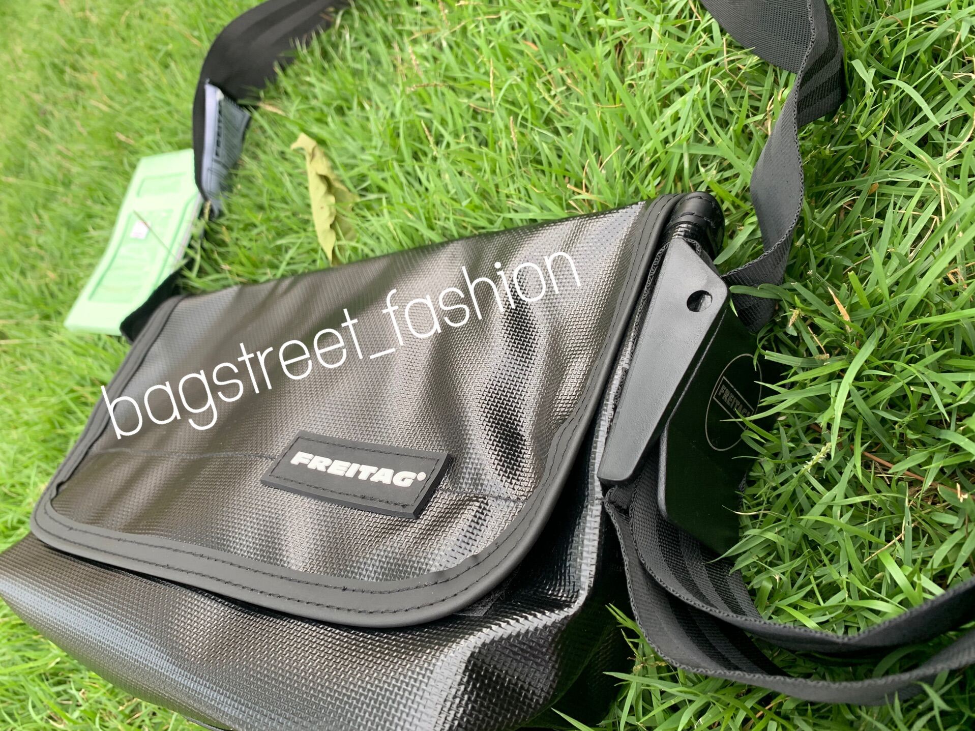 กระเป๋า Freitag Serena ผ้าไก่ กุ๊กๆๆ - ByComebag - ThaiPick