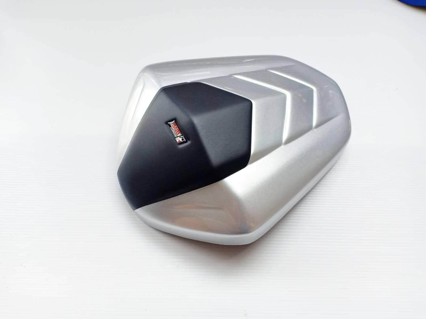 ครอบเบาะท้าย YAMAHA M-Slaz สีเงิน วัสดุพลาสติก ABS แข็งแรงทนทานติดตั้ง ...