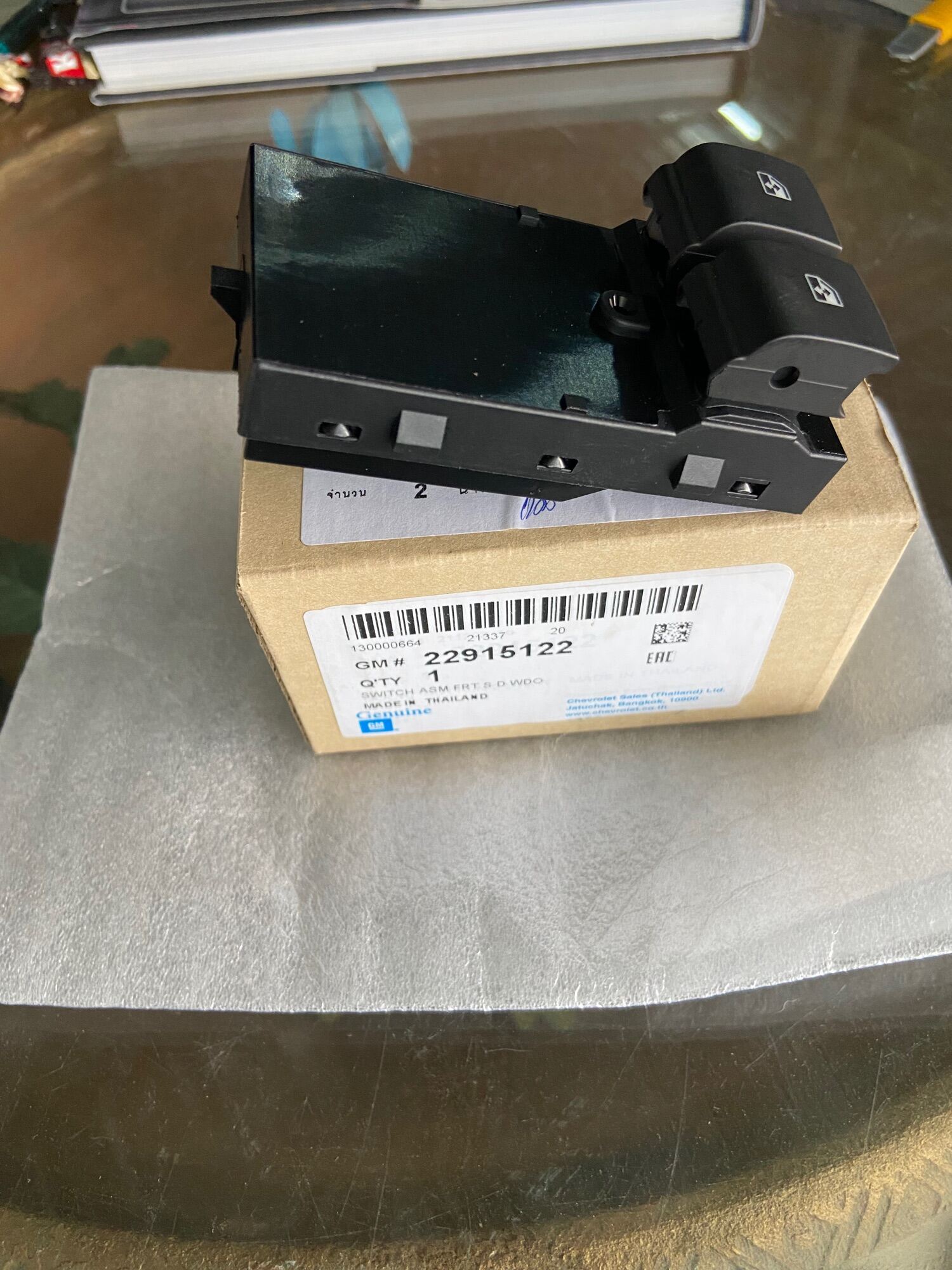 สวิตกระจกประตูหน้าขวา Chevrolet Colorado cab ปี2017-2020แท้ศูนย์ ...