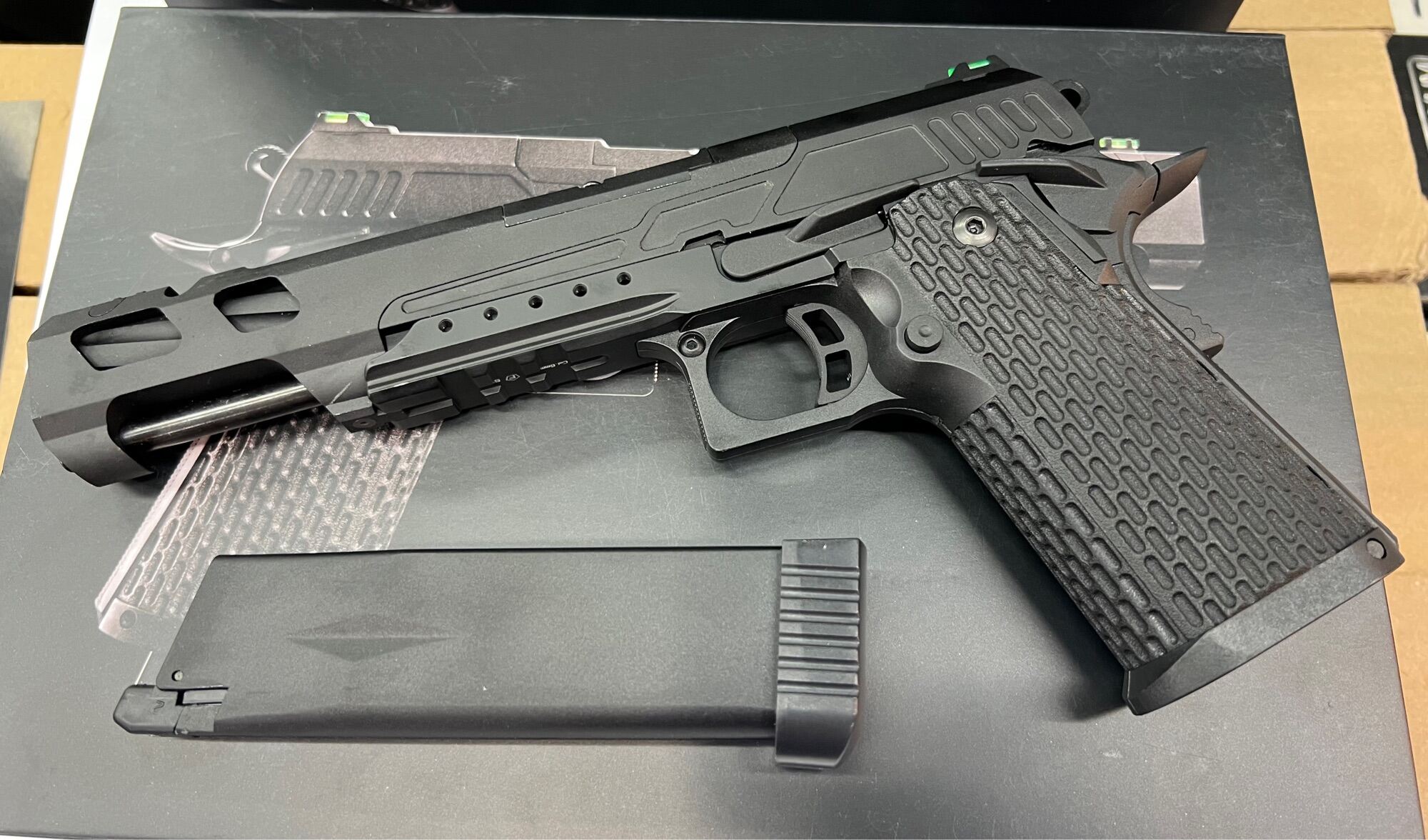 NOVRITSCH SSP-5 ระบบแก๊ส บอดี้โลหะ งานใต้หวั่น - FAR BB GUN - ThaiPick