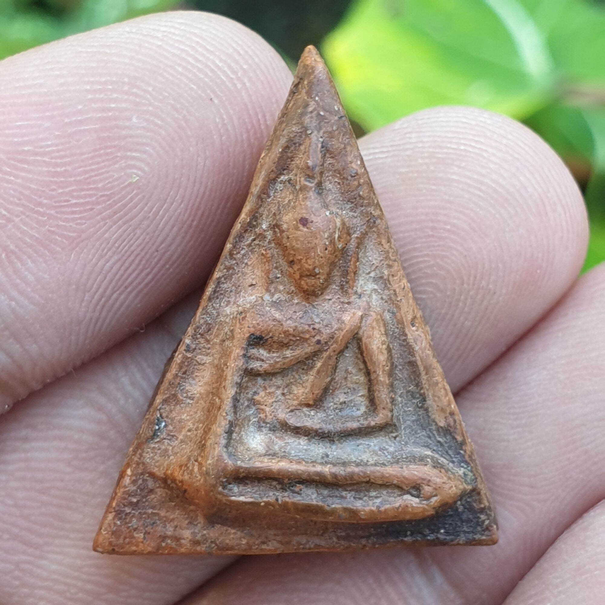 พระนางพญา กรุโรงทอ พิษณุโลก 泰国佛牌 Thai Amulets | Lazada.co.th