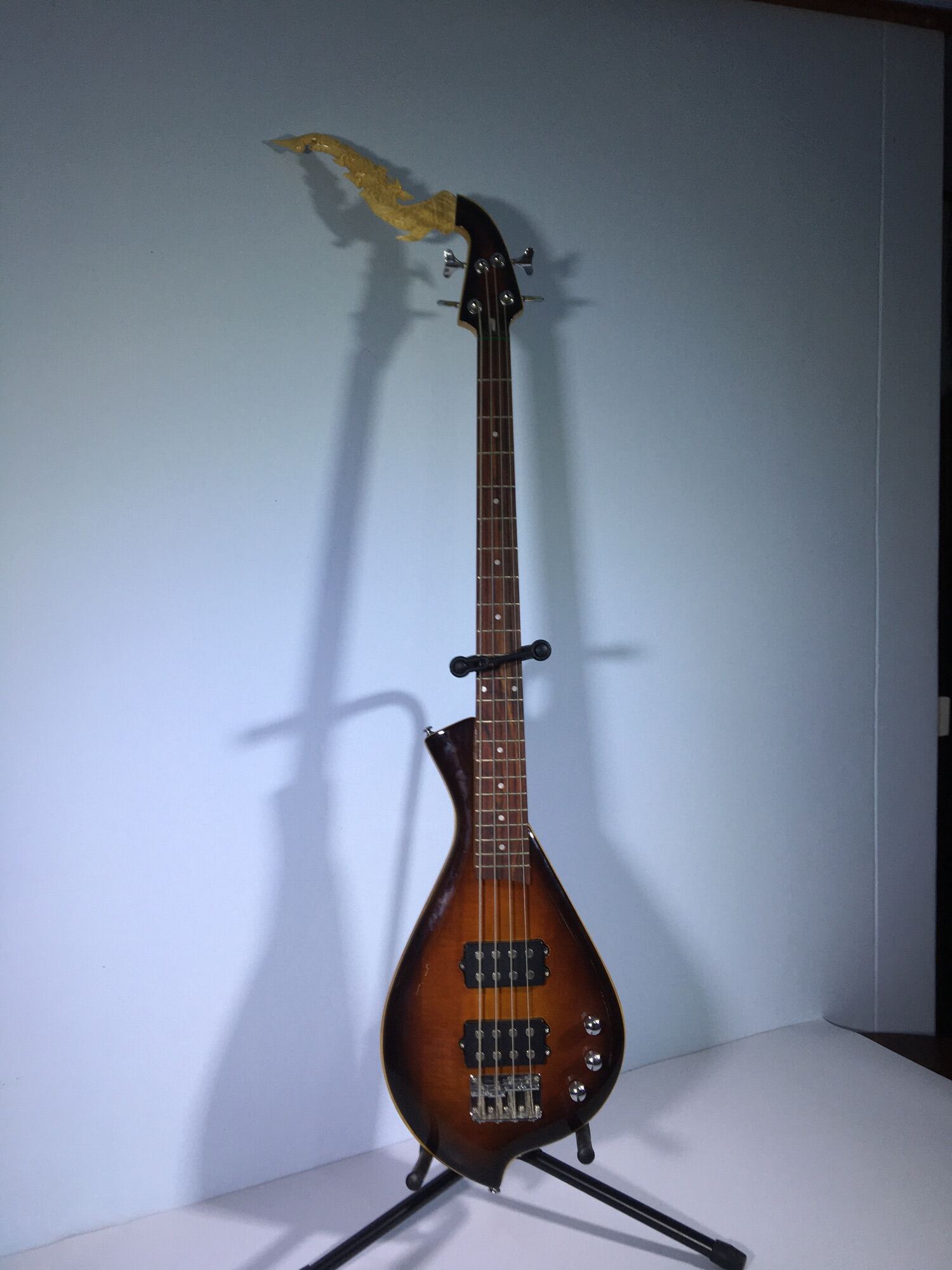 พิณเบสสี่สาย ยึ่สิบสองเฟรตรุ่นมาตรฐาน - Pin Roi Et - ThaiPick