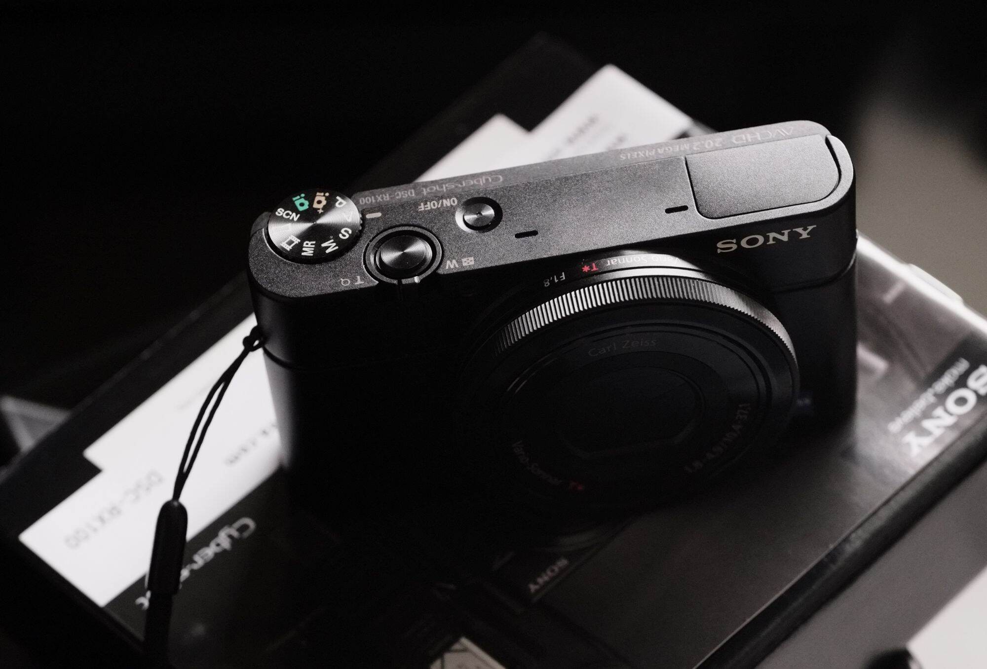 Sony rx100 - นานา คาเมร่า - ThaiPick