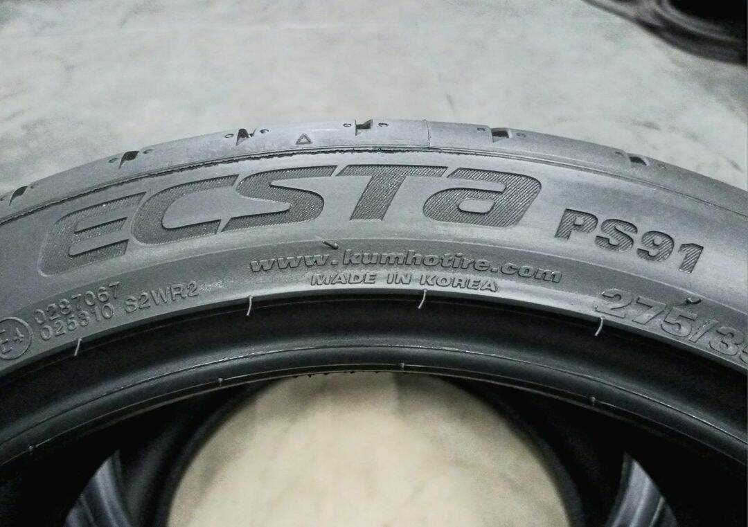 มี 2 เส้นค่ะ ยางใหม่ค้างปี 27535R18 Kumho Ecsta PS91 ผลิตปี 2020 ประกัน ...