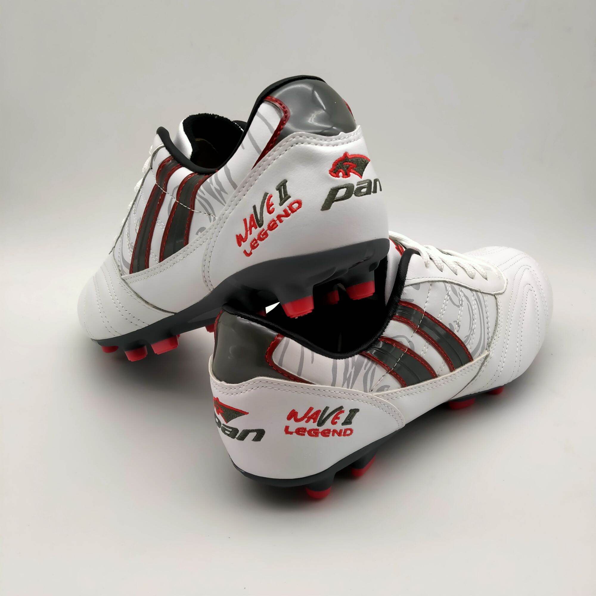 (PANลิขสิทธิ์)รองเท้าฟุตบอลสตั๊ด PAN WAVE II LEGEND หนังแท้ ไซส์ 39-45 ...