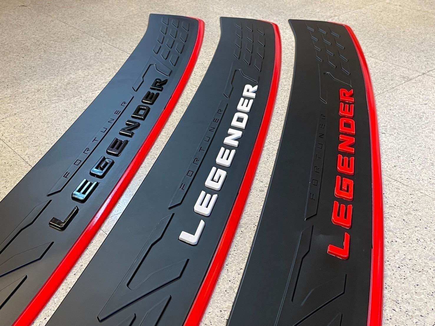 กันรอยท้ายรถ TOYOTA Logo LEGENDER สำหรับ โตโยต้า ฟอร์จูนเนอร์ ปี 2015 ...