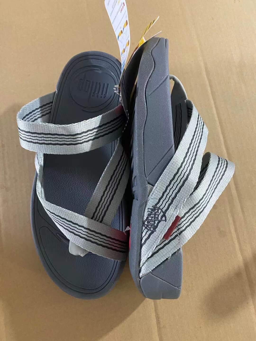 รองเท้า FitFlop แบบ รองเท้าผ้าสุขภาพ มีไซส์ให้เลือก เบอร์ 40 ถึง 44 ...