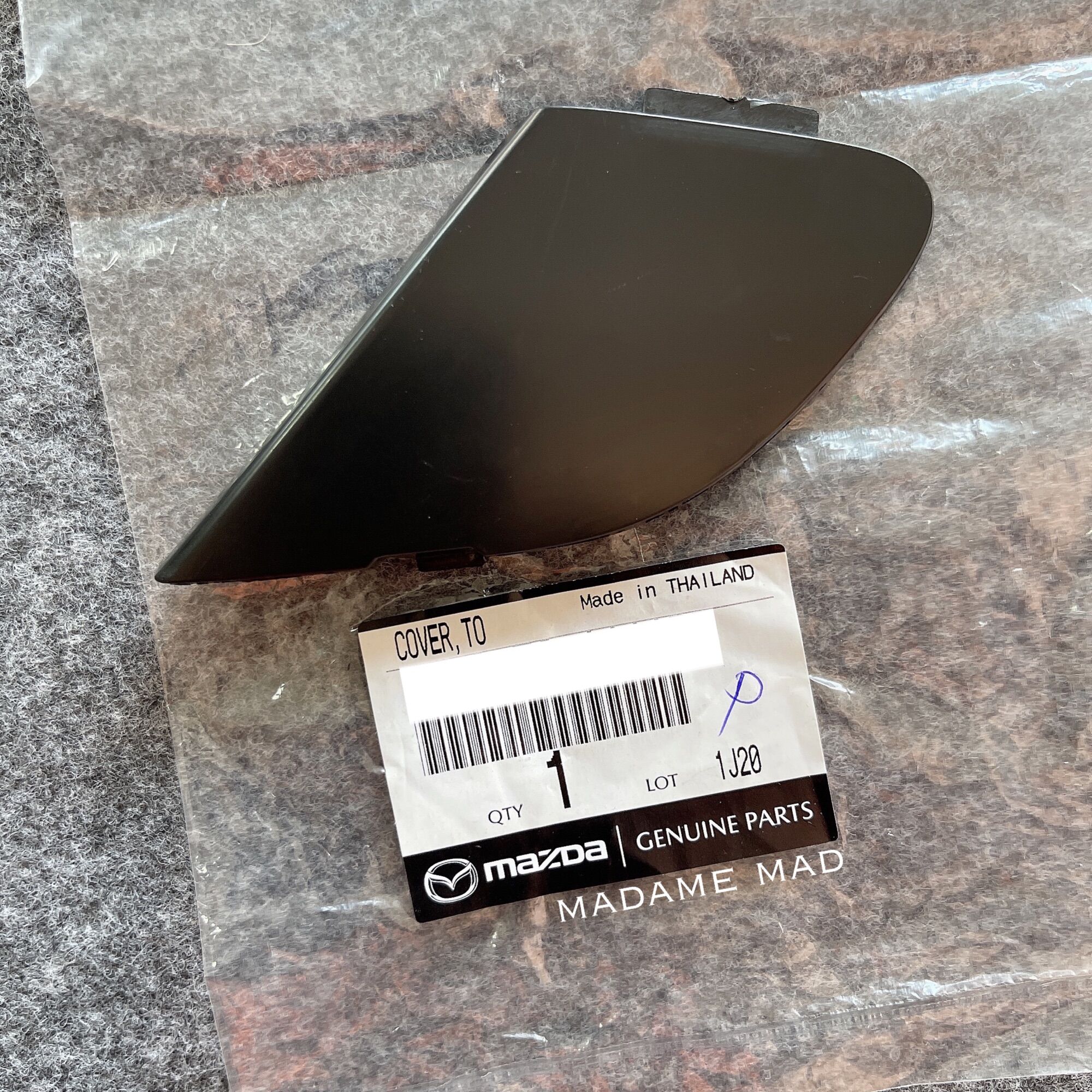 แท้ศูนย์ 💯% ฝาปิดตะขอลากรถ ฝาปิดรูลากรถ MAZDA2 ปี 2020+ SKYACTIV (RN ...