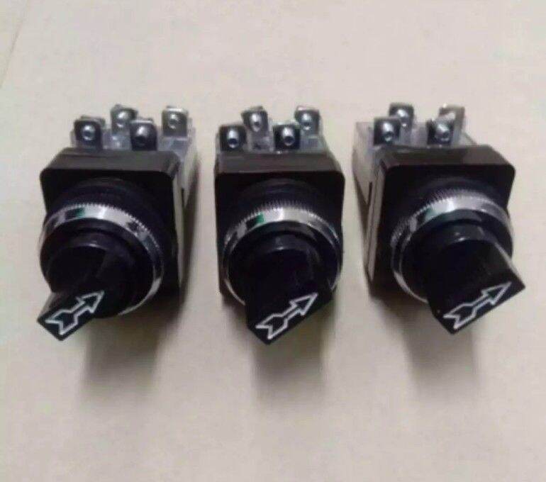 Selector Switch 25mm 6A 220V สวิทช์ลูกศร 3จังหวะ ON-OFF-ON ขายอันละ 48 ...
