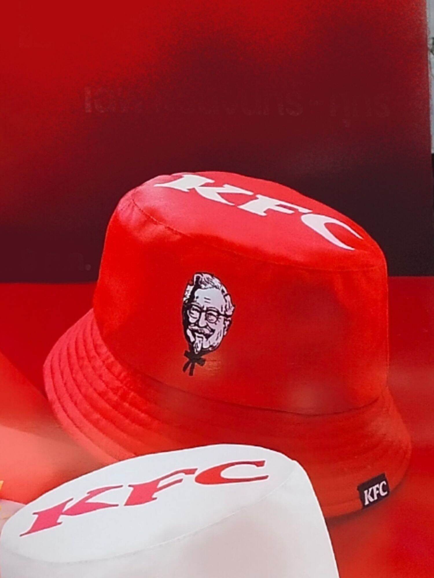 พร้อมส่ง.. 🧢หมวกบักเก็ต KFC 2024 BUCKET HAT KFC ของใหม่ แท้💯% | Lazada ...