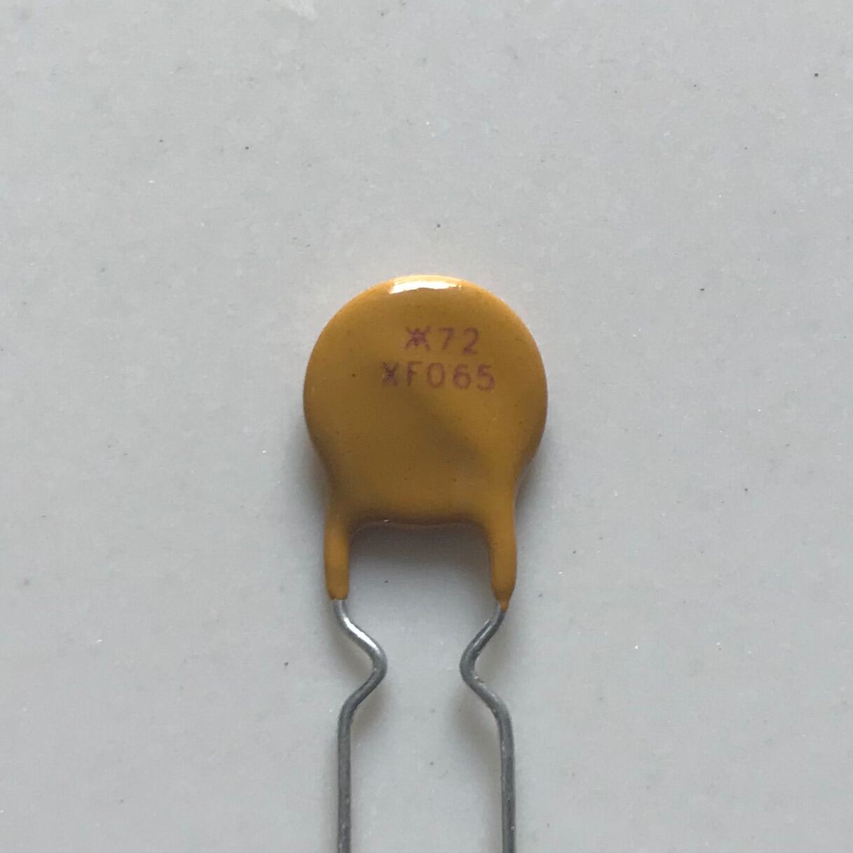 POLYSWITCH 72v 0.65A PTCโพลีสวิตซ์ ป้องกันเสียงแหลมขาด ชุดละ 10 ตัว 60 ...