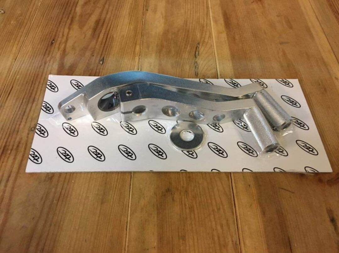 ขาเบรค ขาเกียร์ จาก TEC USA สำหรับ Triumph Bonneville T100/Mag wheel ...