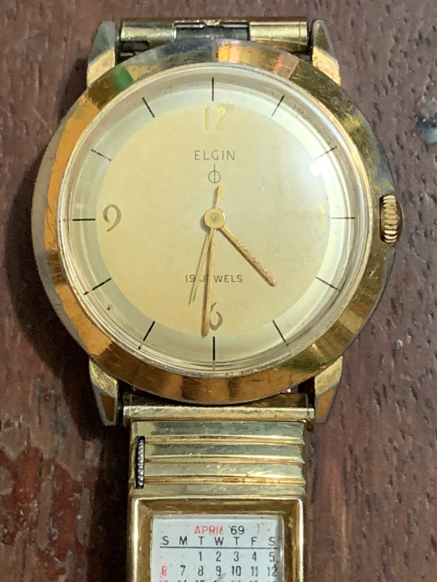 Elgin l752 19j | Lazada.co.th