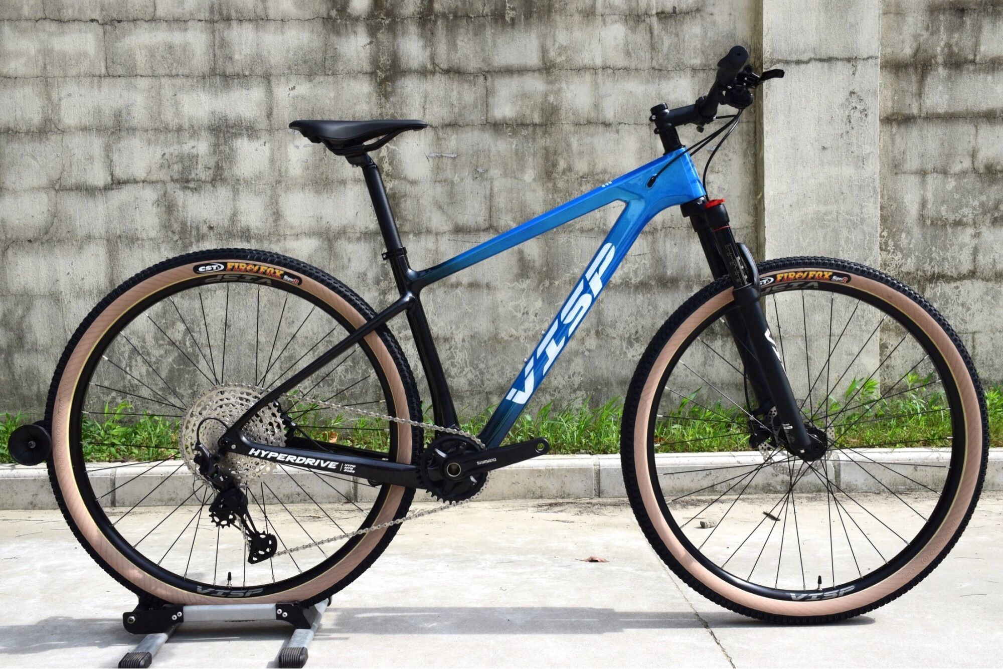 จักรยานเสือภูเขา Visp Hyperdrive เฟรมคาร์บอน ล้อ 29” ชุดขับ Shimano XT 12 สปีด | Lazada.co.th