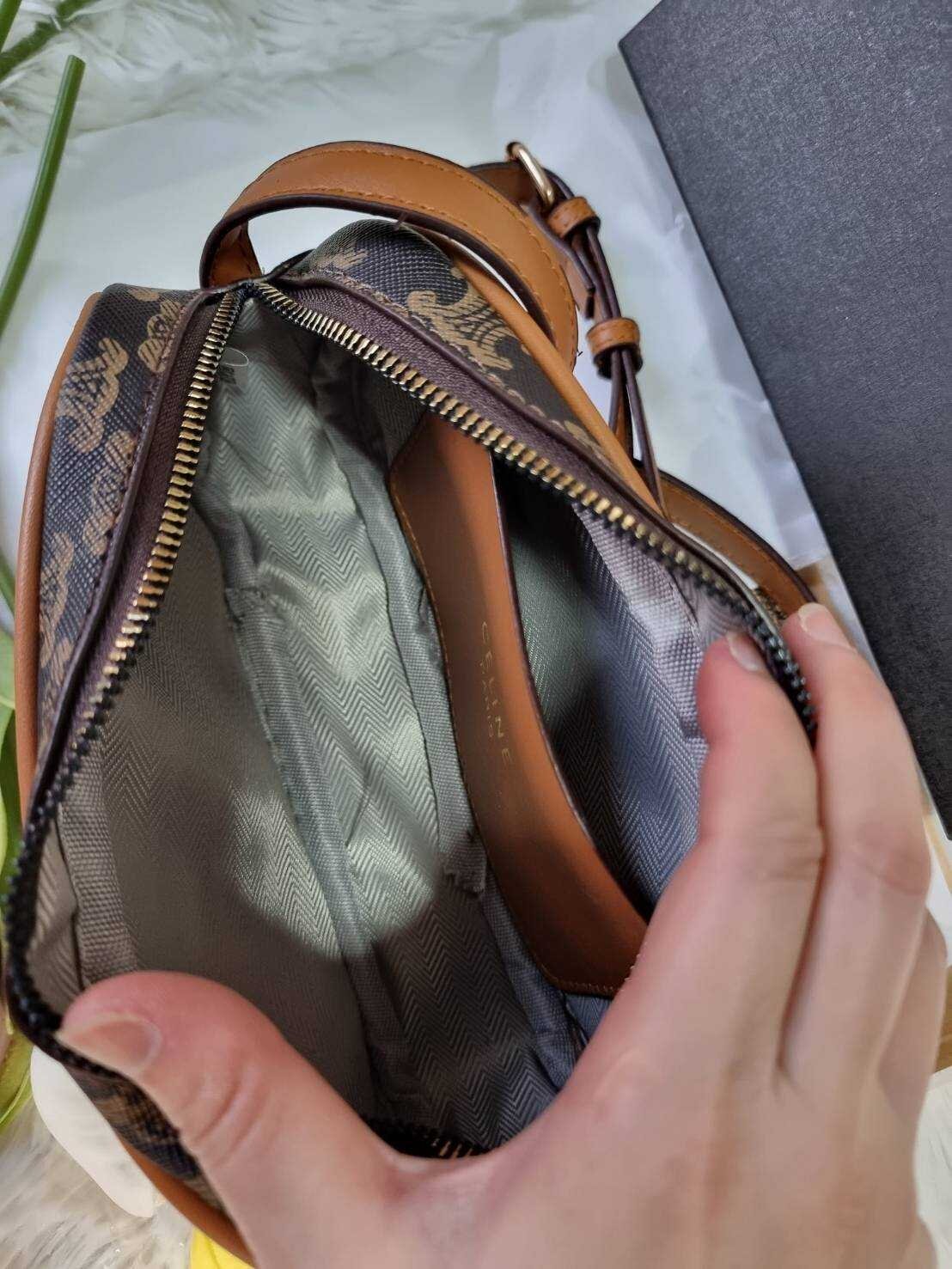 Celine mini Camera Shoulder Bag ตัวกระเป๋าหนังPuพิมพ์ลายเย็บเเต่งโลโก้ ...