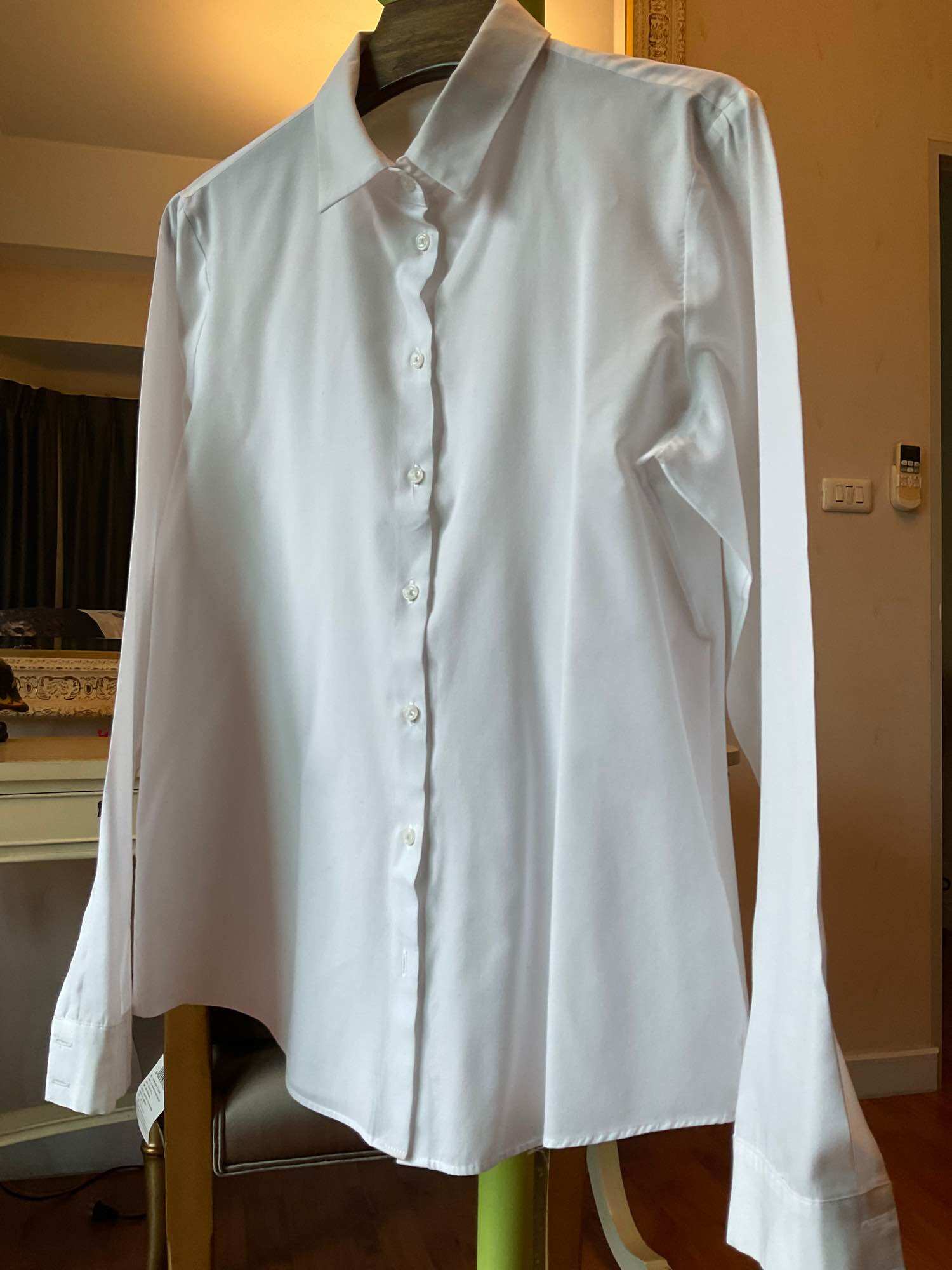 Used like New เสื้อเชิ้ตสีขาวตามระเบียบ G2000 size 36 | Lazada.co.th