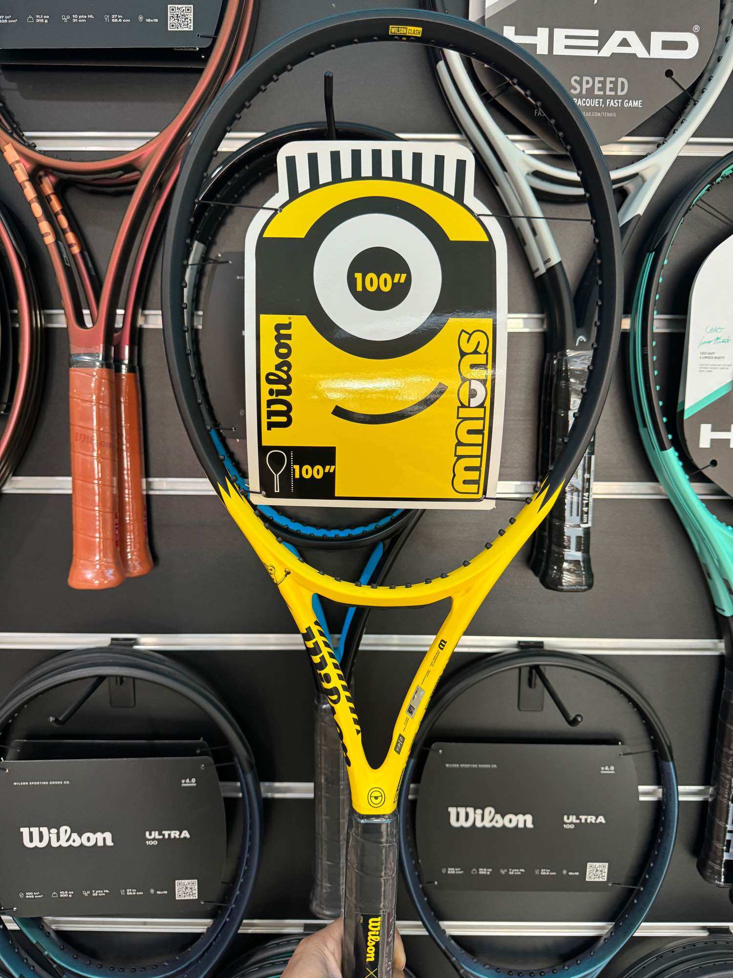 WILSON CLASH 100 MINIONS 2023 - Sport Nova - ThaiPick