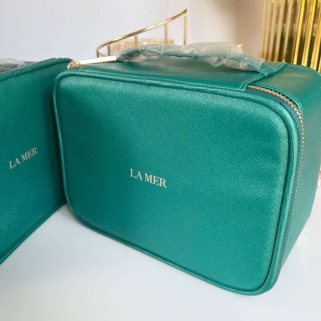 La Mer Makeup Bag | Saubhaya Makeup