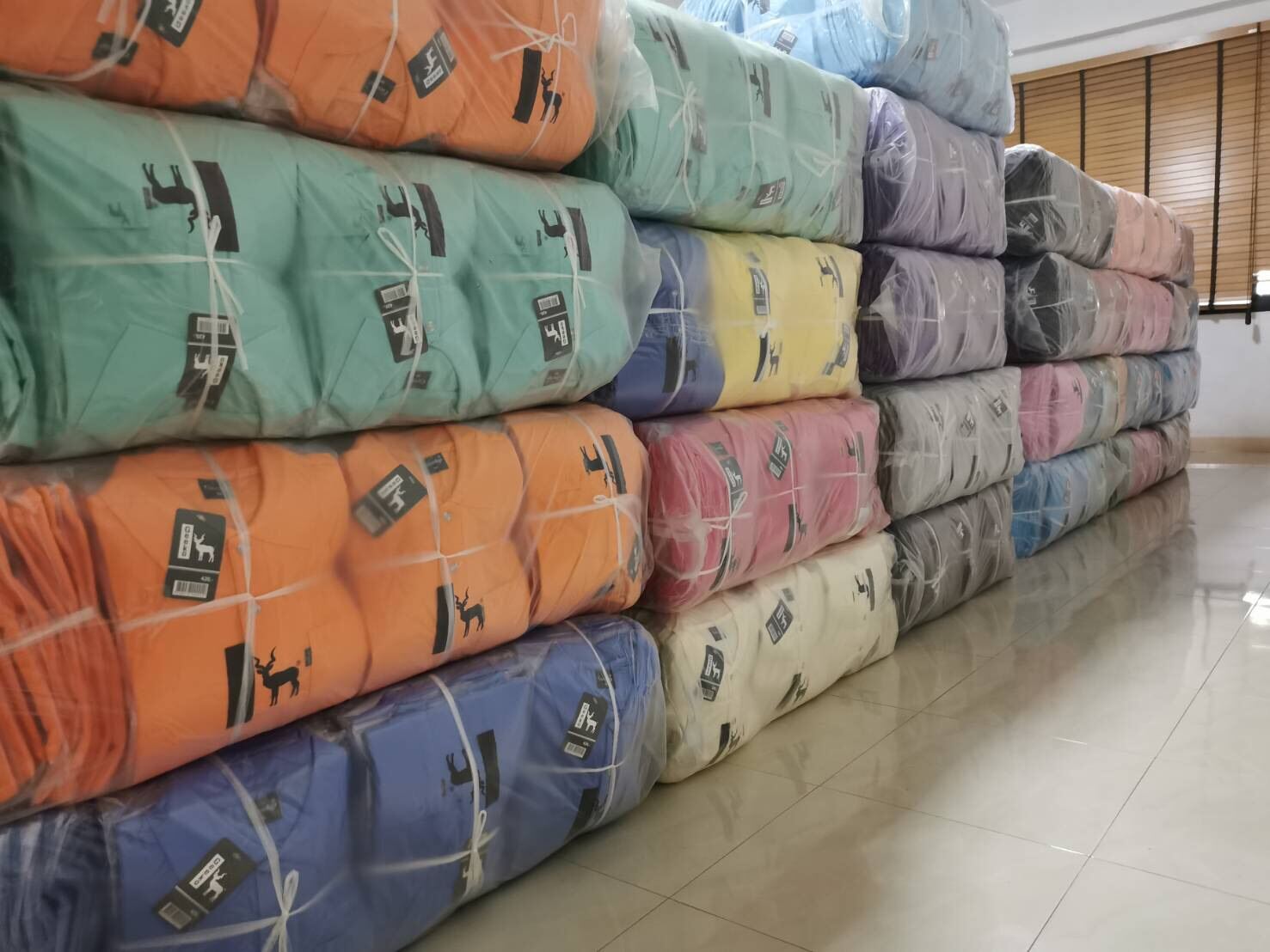 เสื้อโปโลสีเทาอากาศ No.51 สินค้าพร้อมส่ง ผู้ชาย-ผู้หญิง ยี่ห้อ GEEKOตรากวาง งานแบรนด์แท้ ผ้านิ่ม ...