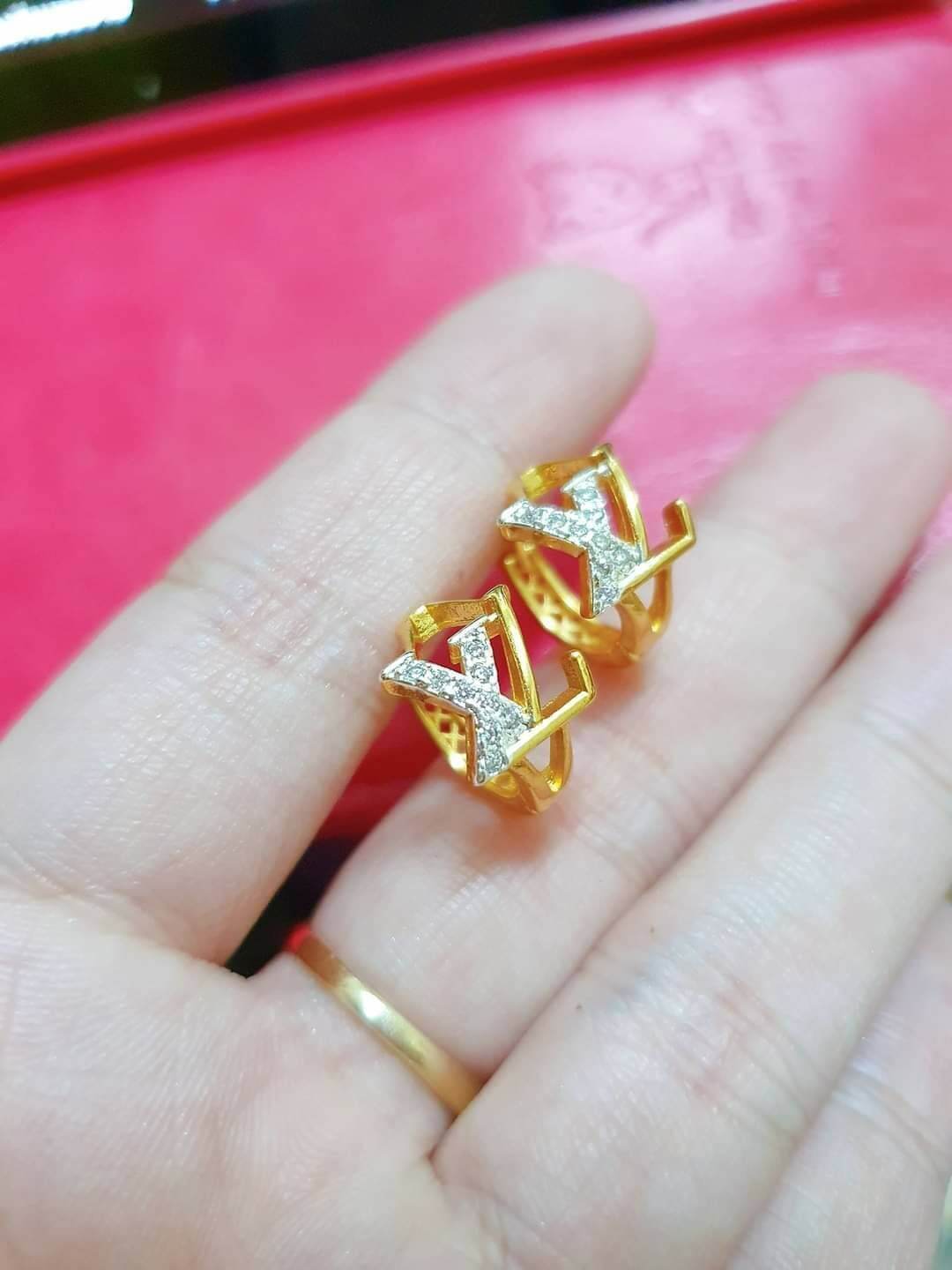 Shop online with LYN SHOP now! Visit LYN SHOP on Lazada.