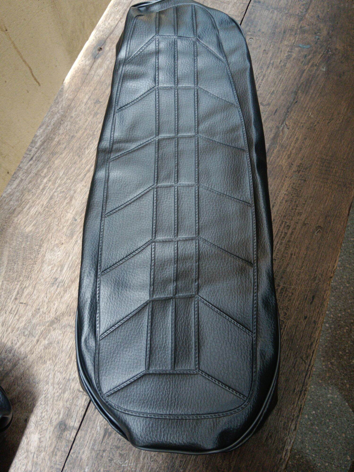 ผ้าเบาะทรงเดิม Kawasaki GTO มีรุ่น M1 /M2 ลายผ้าสวยๆตรงยุค สิ้นค้ามือ1 ...