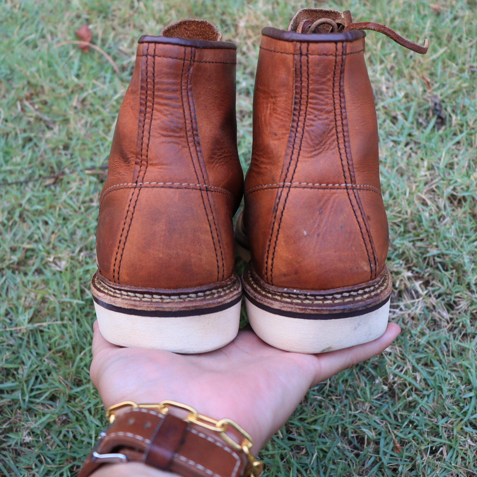 ส่งฟรี เดิมๆ Redwing Moc Toe Boots Model 1907 - The Ultimate American ...