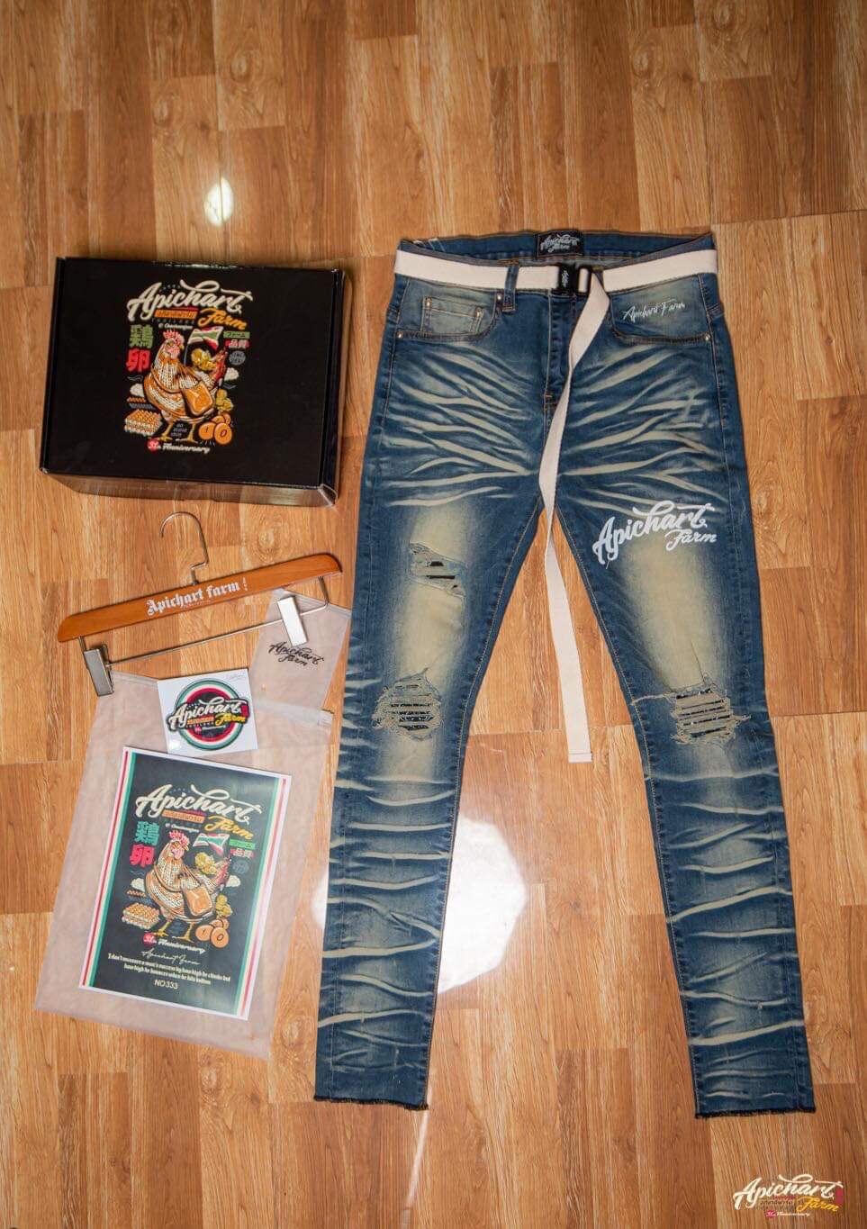 Hood Apichart Farm 2023 - แอ็คอาต - ThaiPick