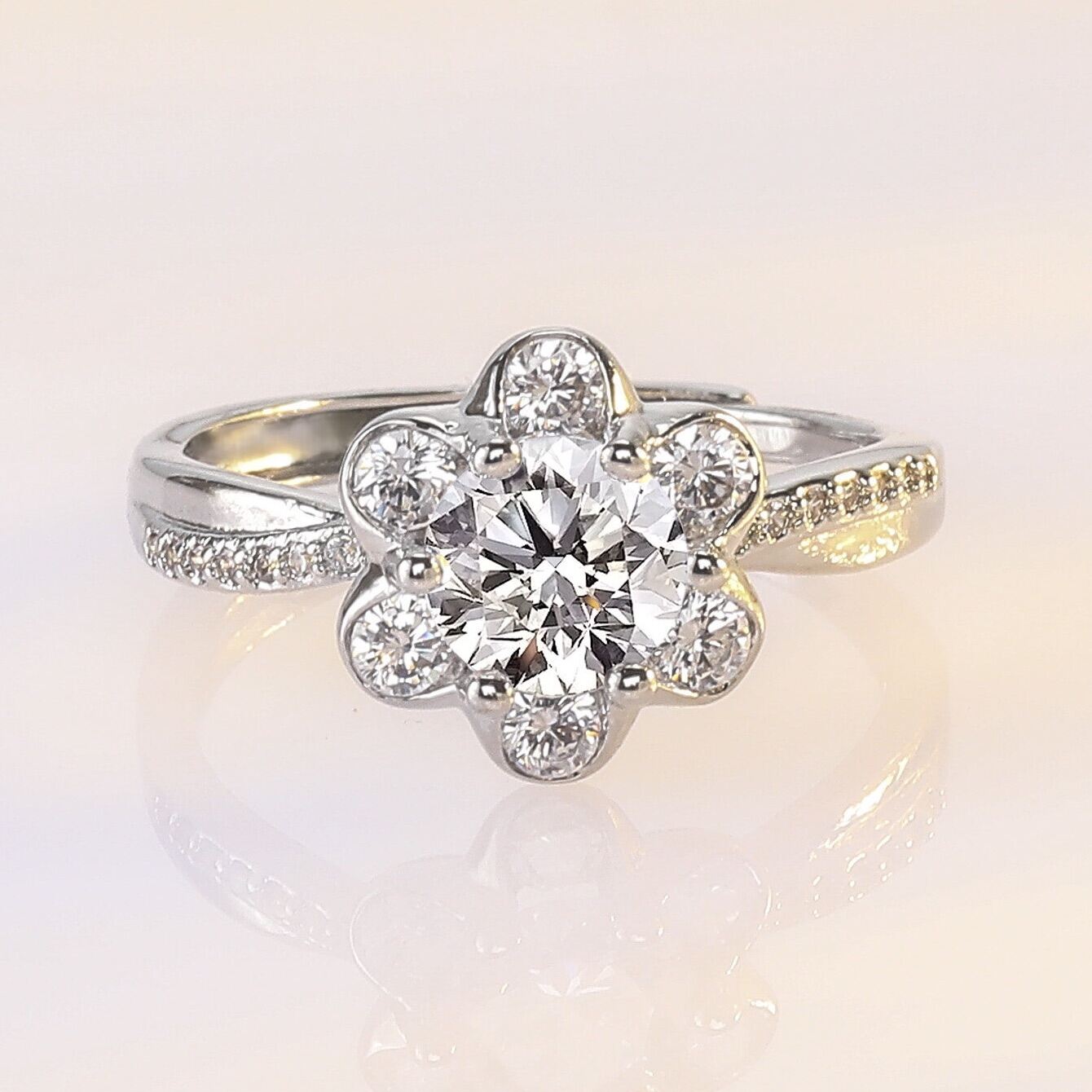 LY JEWELRY แหวนผู้หญิงเงินแท้S925ฝังโมอีส D-VVS1 : D2010 - LY JEWELRY.TH - ThaiPick