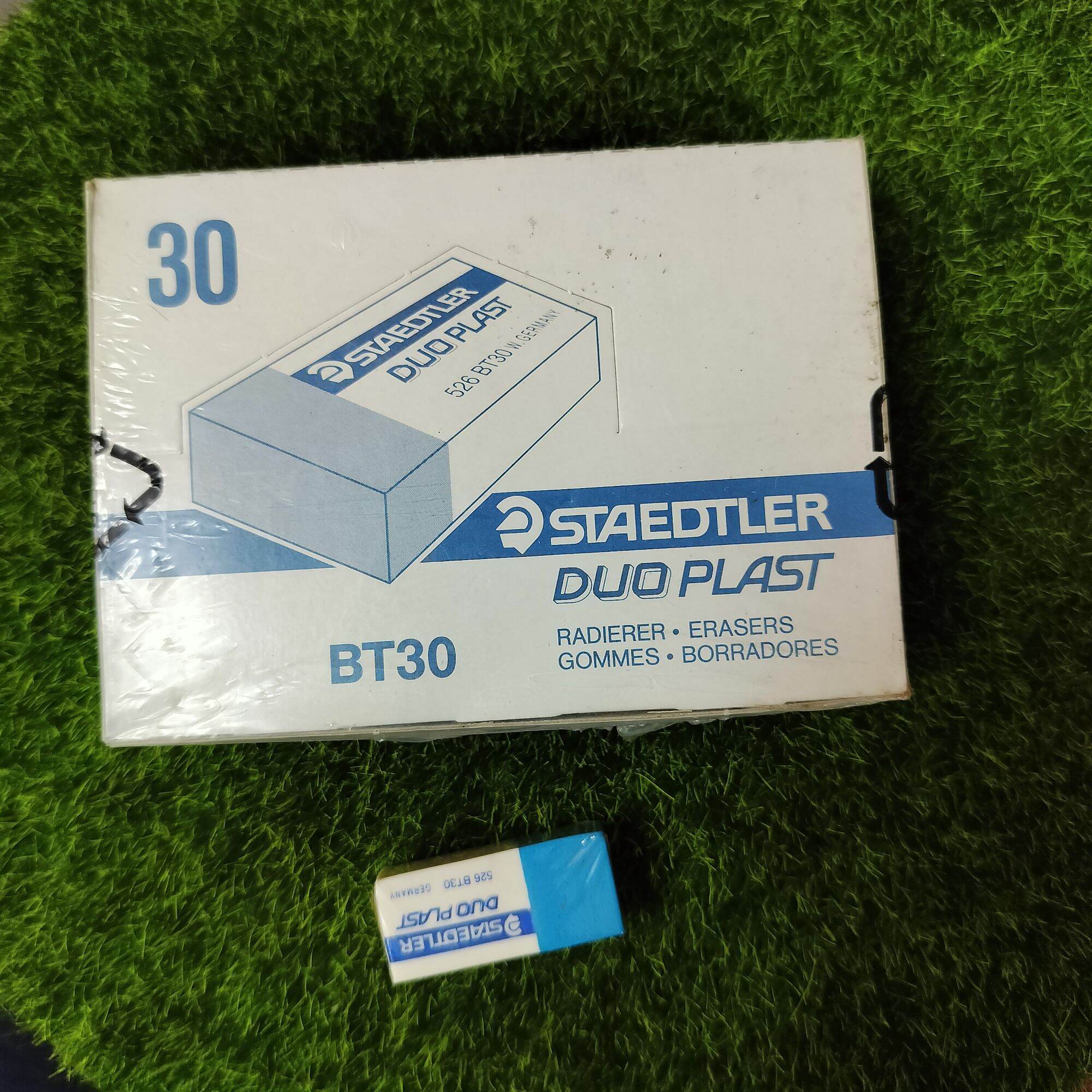 !!โละ ยางลบแบบสองอย่าง Staedler กล่องละ 30 ก้อน ราคาเพียง 149 บาท ...