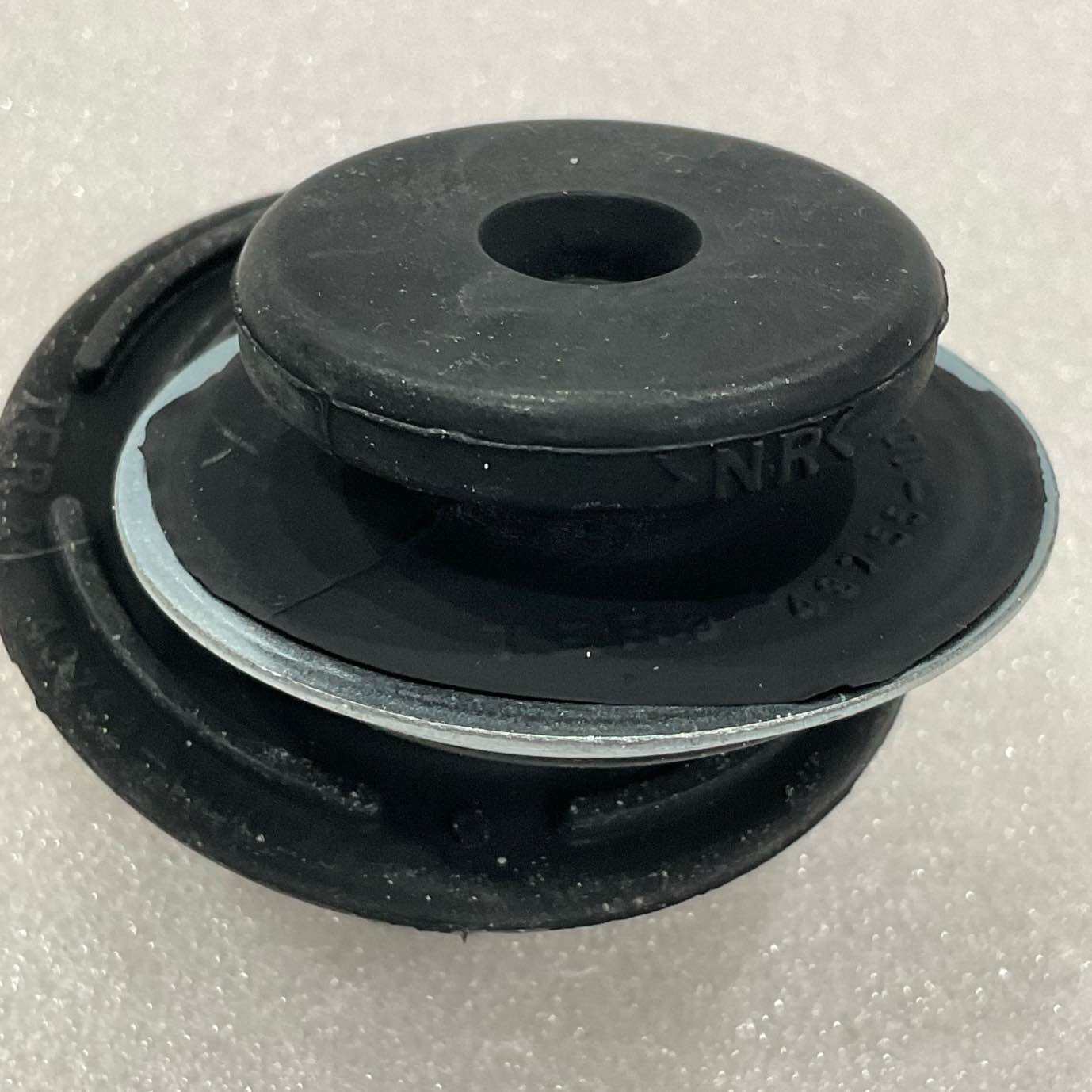 ยางรองโช้คหลัง แท้เบิก Toyota Vios NCP93 ปี07-13 Yaris NCP91 ปี05-13 ...