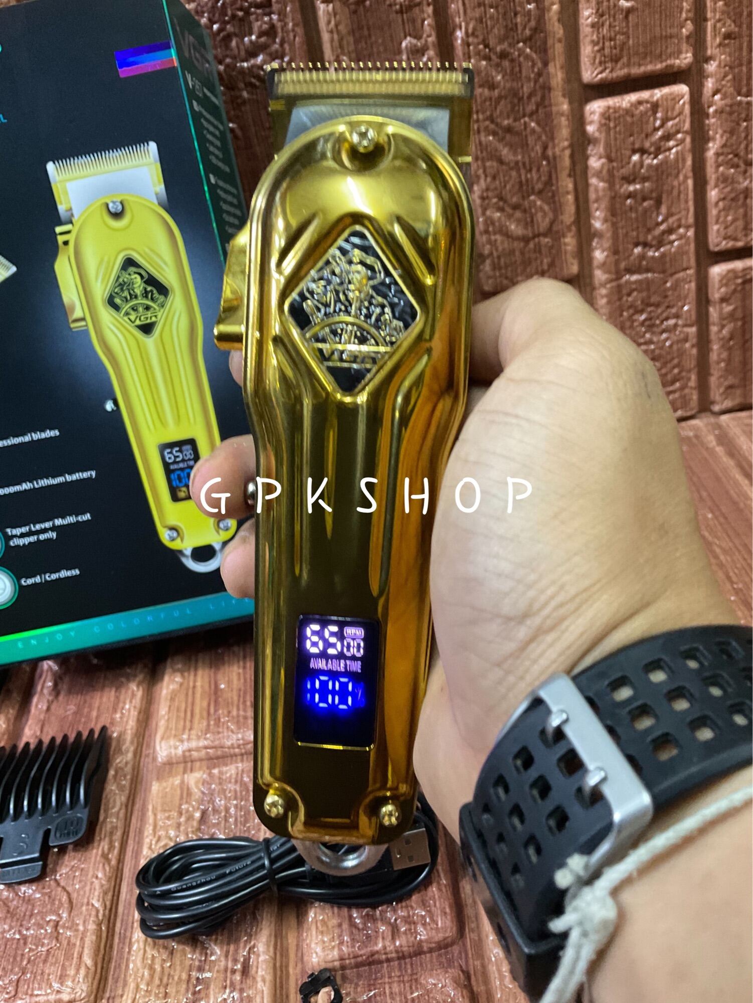 VGR V-267 USB ชาร์จเครื่องตัดผมไฟฟ้า LCD LCD เครื่องเล็มขนผม 2000mAh ใช้ 150 นาที หัวโกนแบบปรับ ...