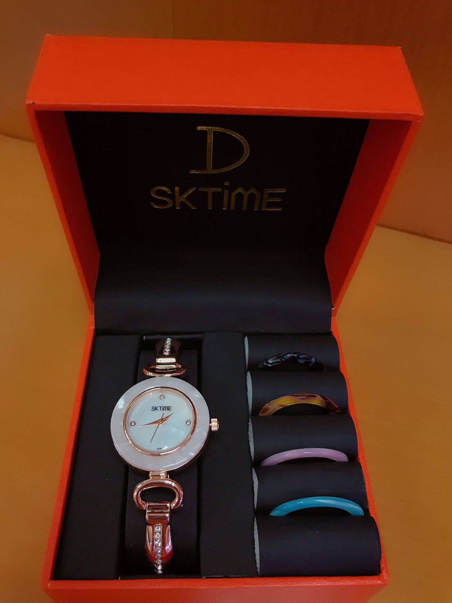 นาฬิกาข้อมือผู้หญิง SK Time แบบสร้อยเปลี่ยนหน้าปัดได้ถึง 5 สีพร้อมกล่อง ...