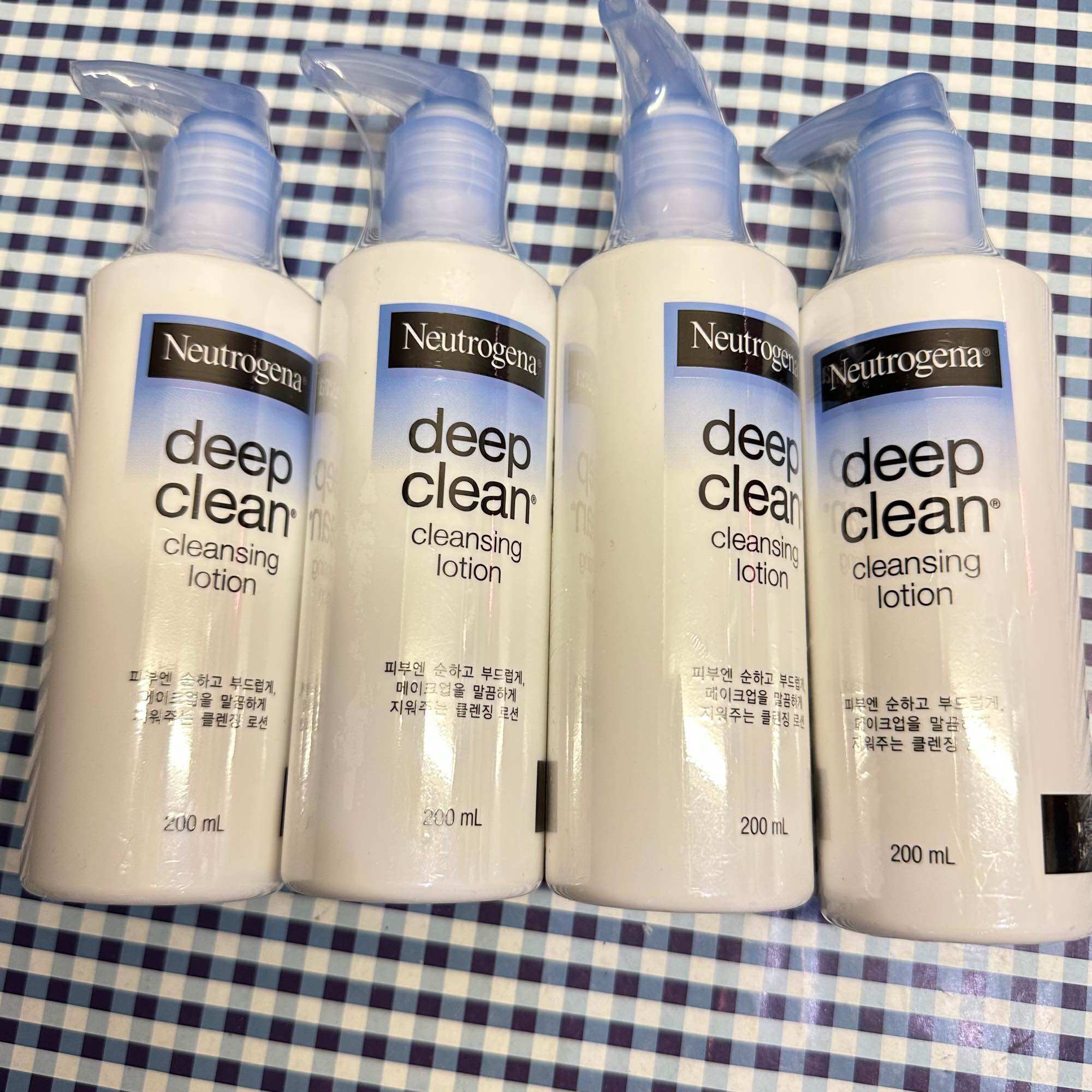 Neutrogena Deep Clean cleansing lotion 200ml. นูโทรจีนา ดีพ คลีน คลี ...