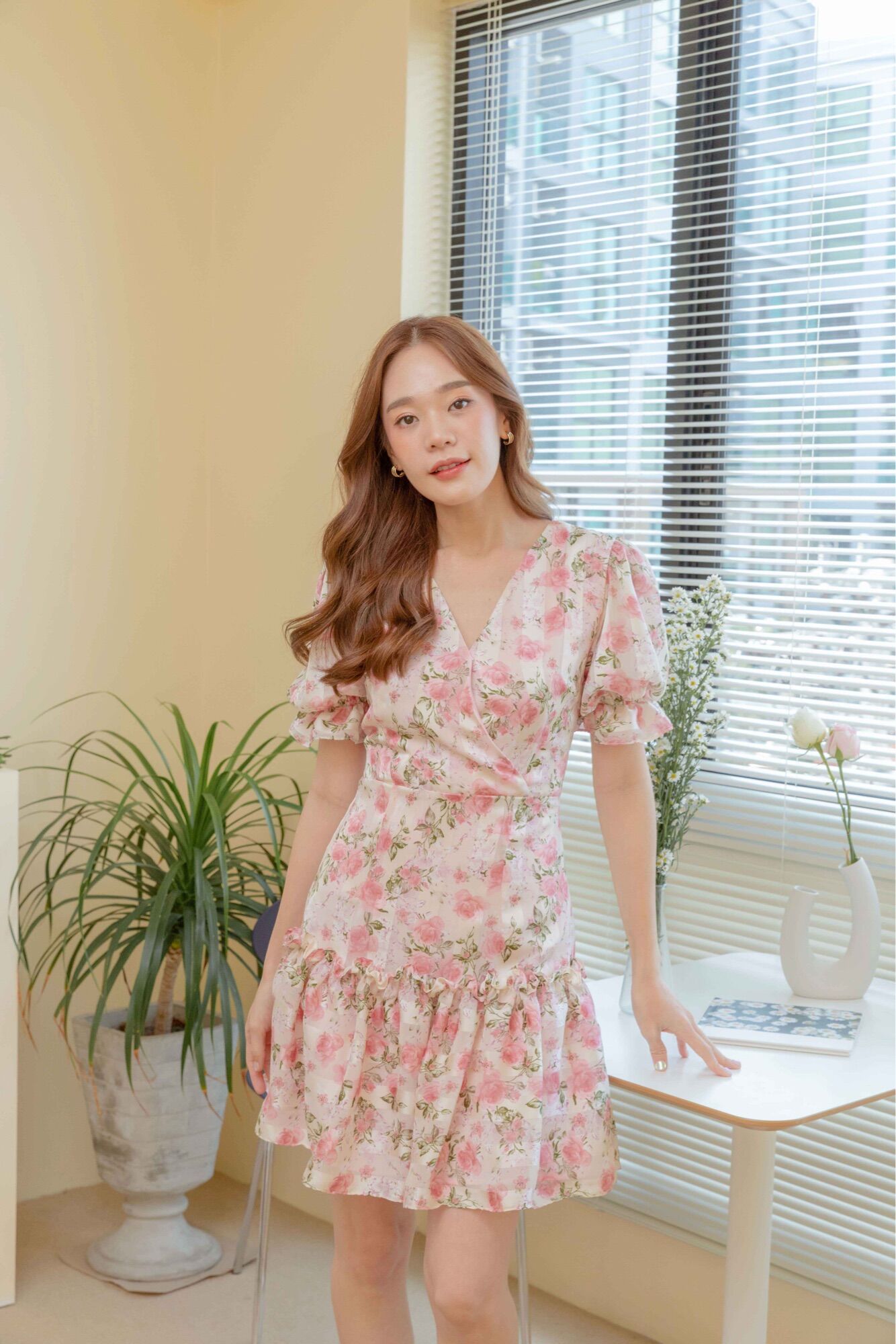 ROSSARIN - เดรส Aimie Roses / เดรสลายดอก - RossarinOfficials - ThaiPick