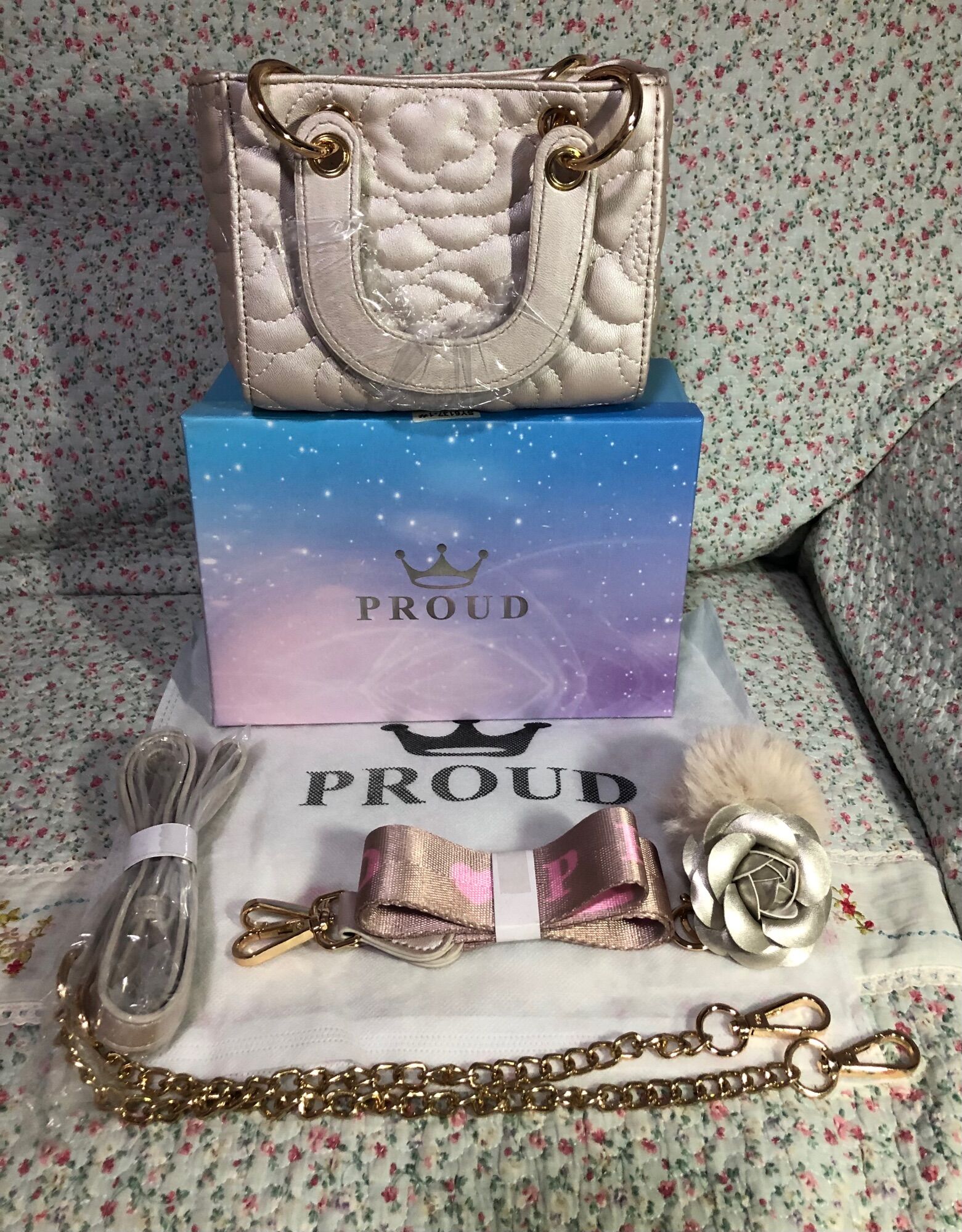 กระเป๋าสะพายข้าง แบรนด์ Proud รุ่น Gold ไข่มุก แท้ 100% มือ 1 | Lazada ...