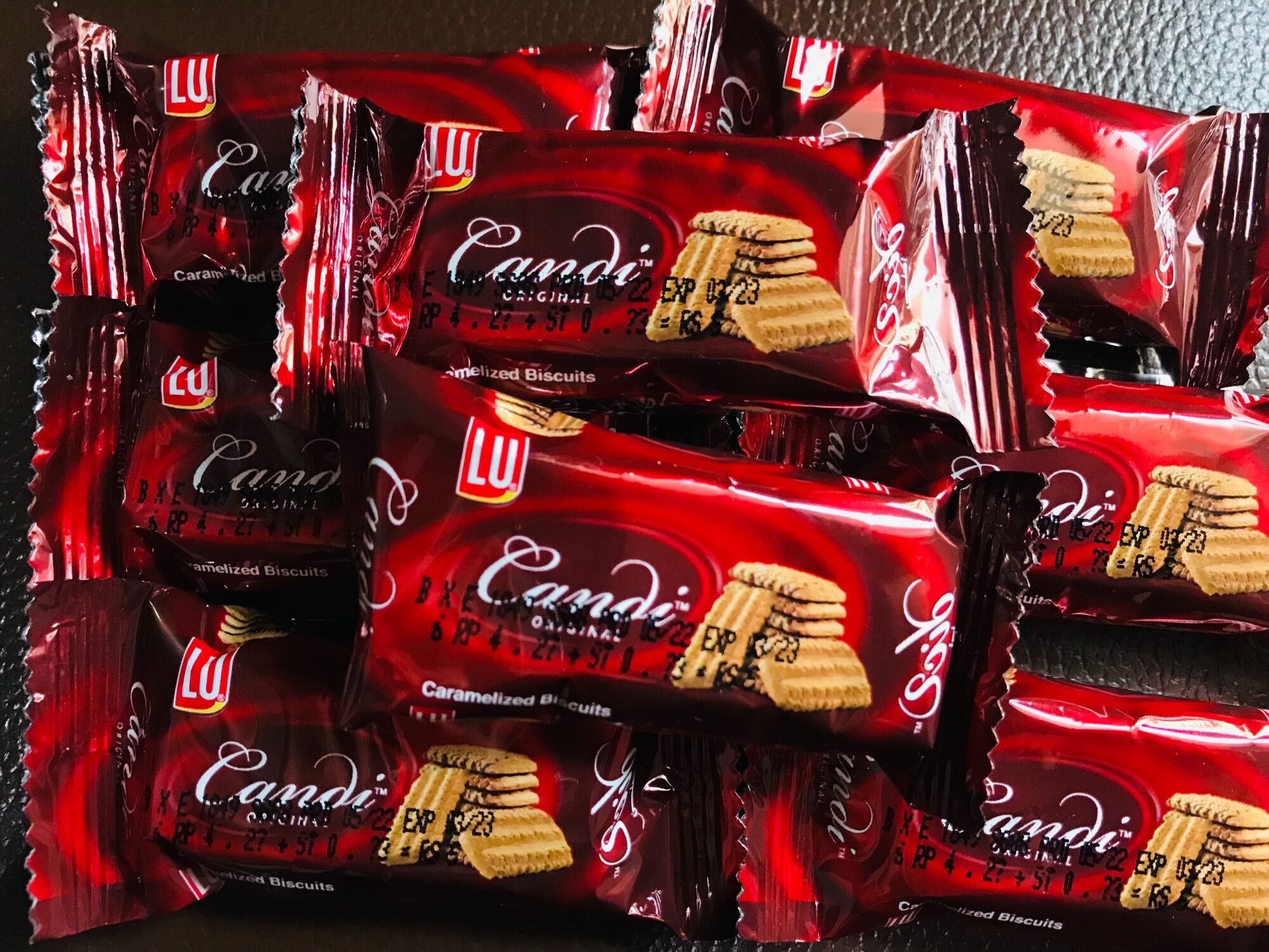 Biscuit Candi 1 box 24 Pcs - ไทยนิยมไทย - ThaiPick