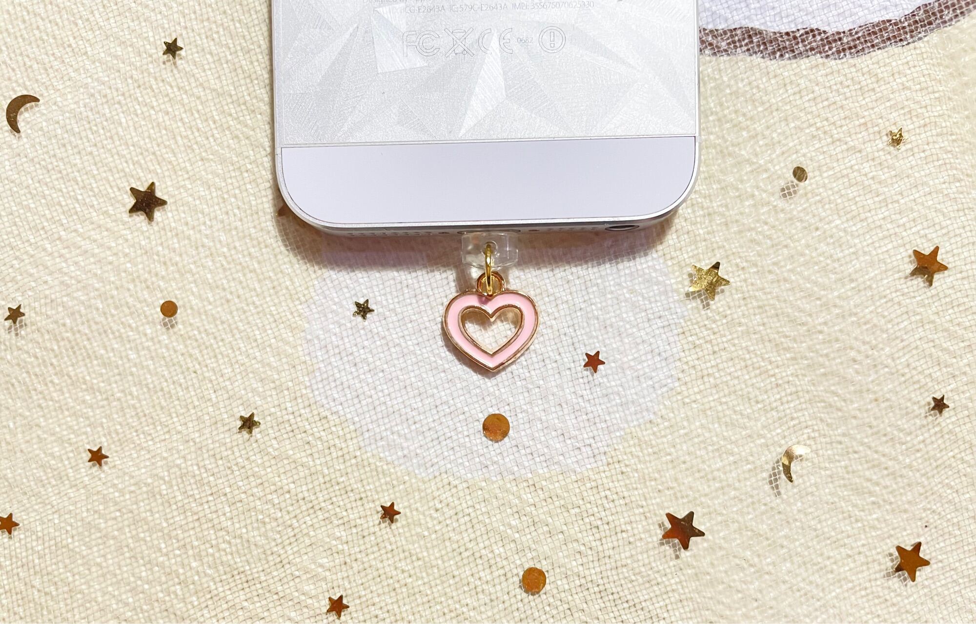 จุกกันฝุ่นมือถือ จุกกันฝุ่นหูฟัง iphone,ipad,android - จุกกันฝุ่นมือถือ,จุกกันฝุ่นหูฟัง - ThaiPick