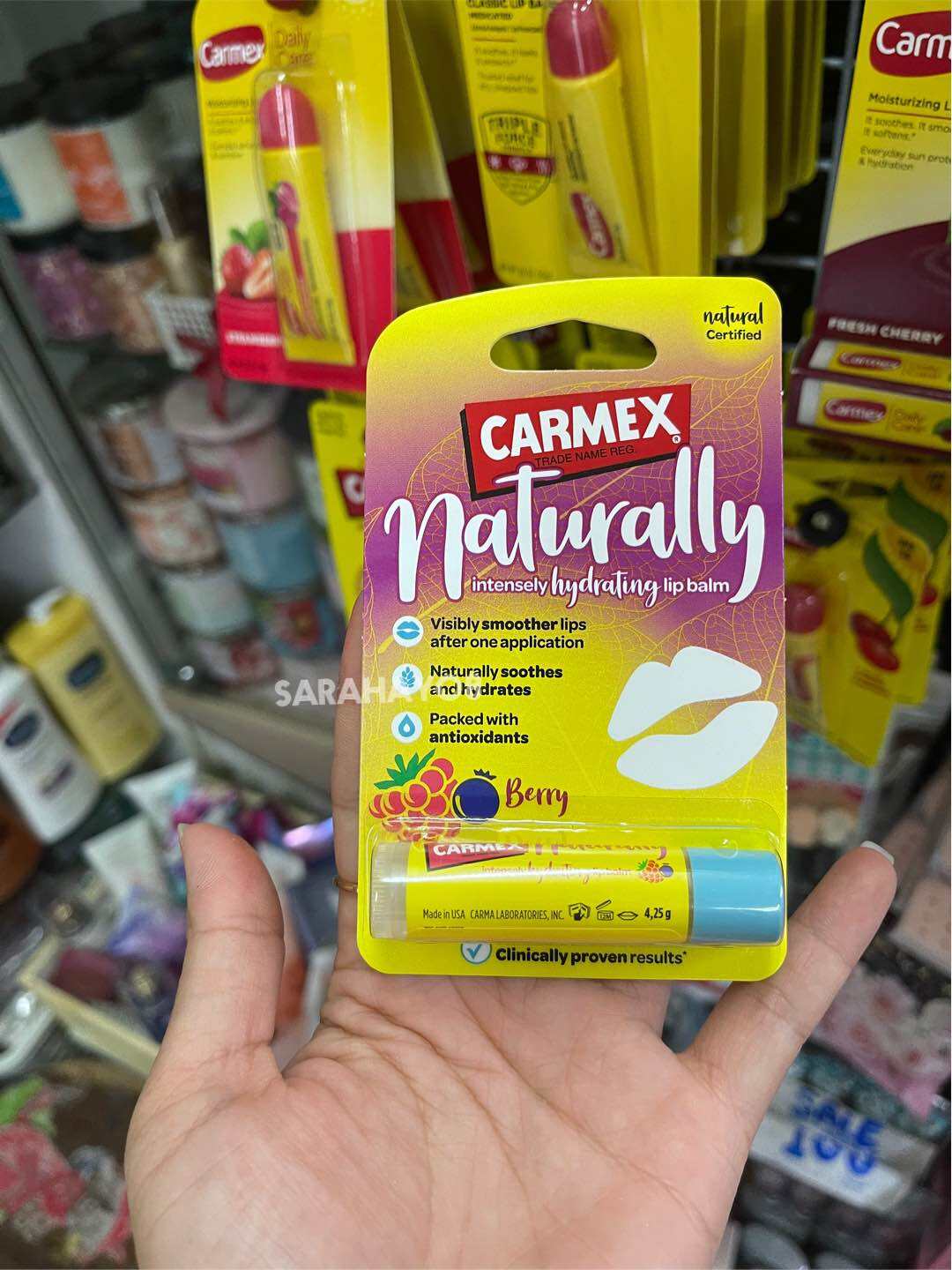 Carmex Naturally Intensely Hydrating Lip Balm - Berry 4.25ml - Beauty ...
