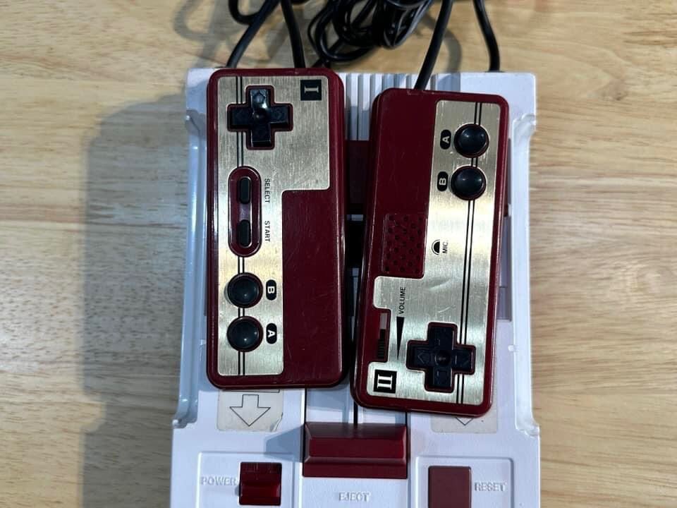 เครื่อง Famicom แท้ (nintendo japan) ระบบภาพ AV ระบบไฟ USB ชุดพร้อมเล่น ...