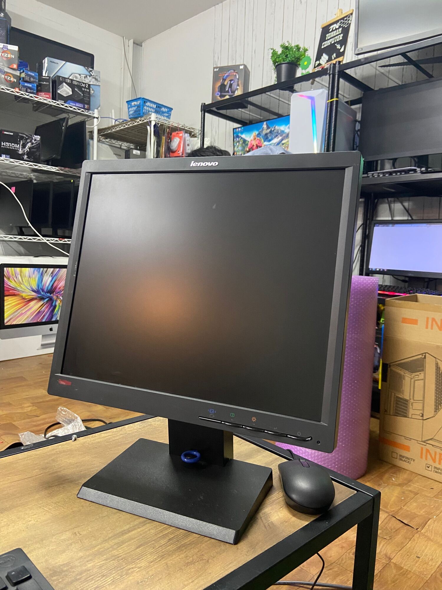 จอคอมพิวเตอร์ LENOVO 17” L1711Pc | Lazada.co.th