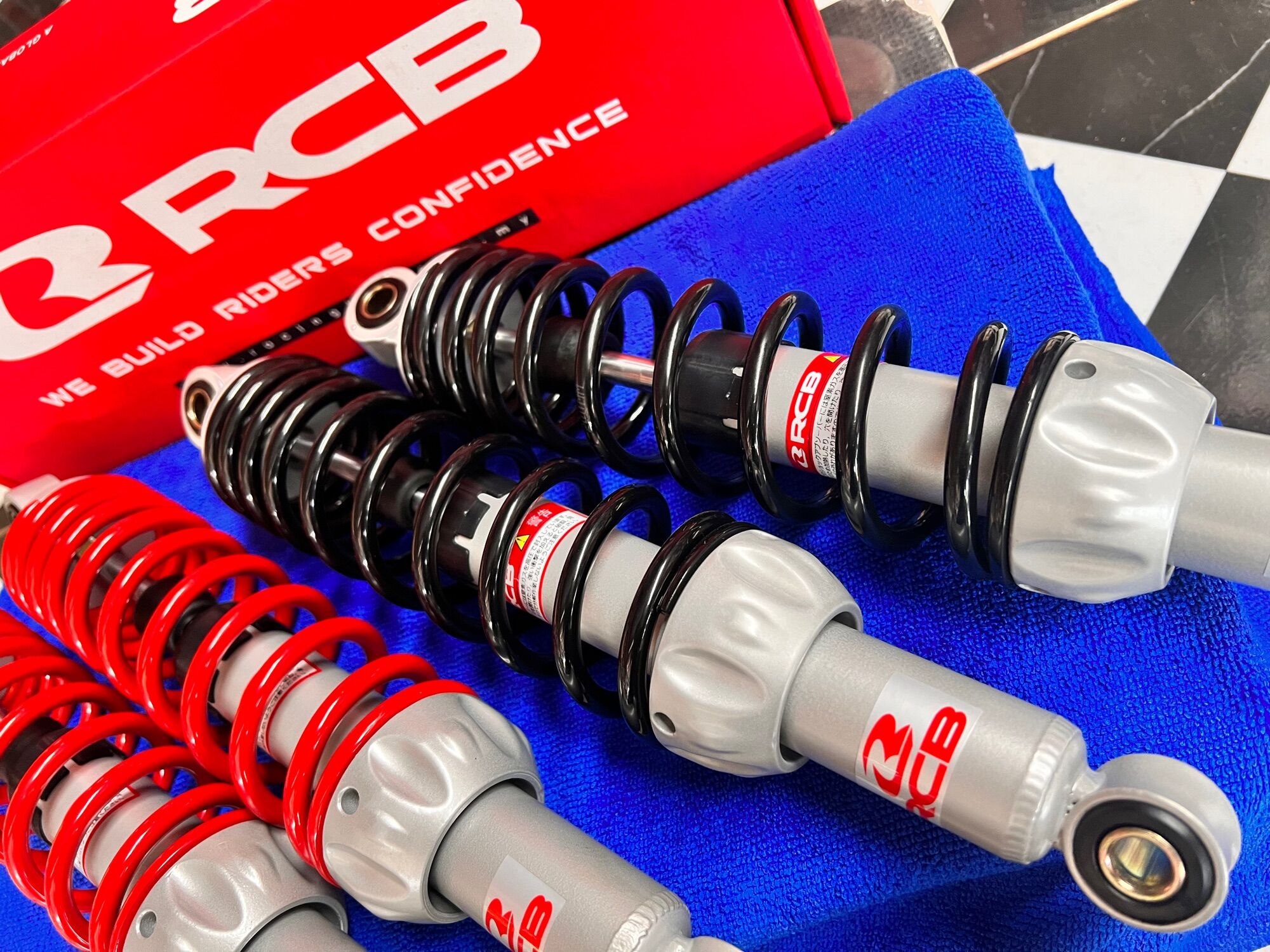 โปรโมชั่นแรง????โช๊คหลังคู่ แบรนด์RCBแท้(รุ่น A2-SERIES)ใส่มอเตอร์ไซด์ ...