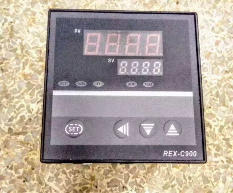 Temperature Controller Digital Relay 220V REX -C900/ Output Relay ขนาด ...