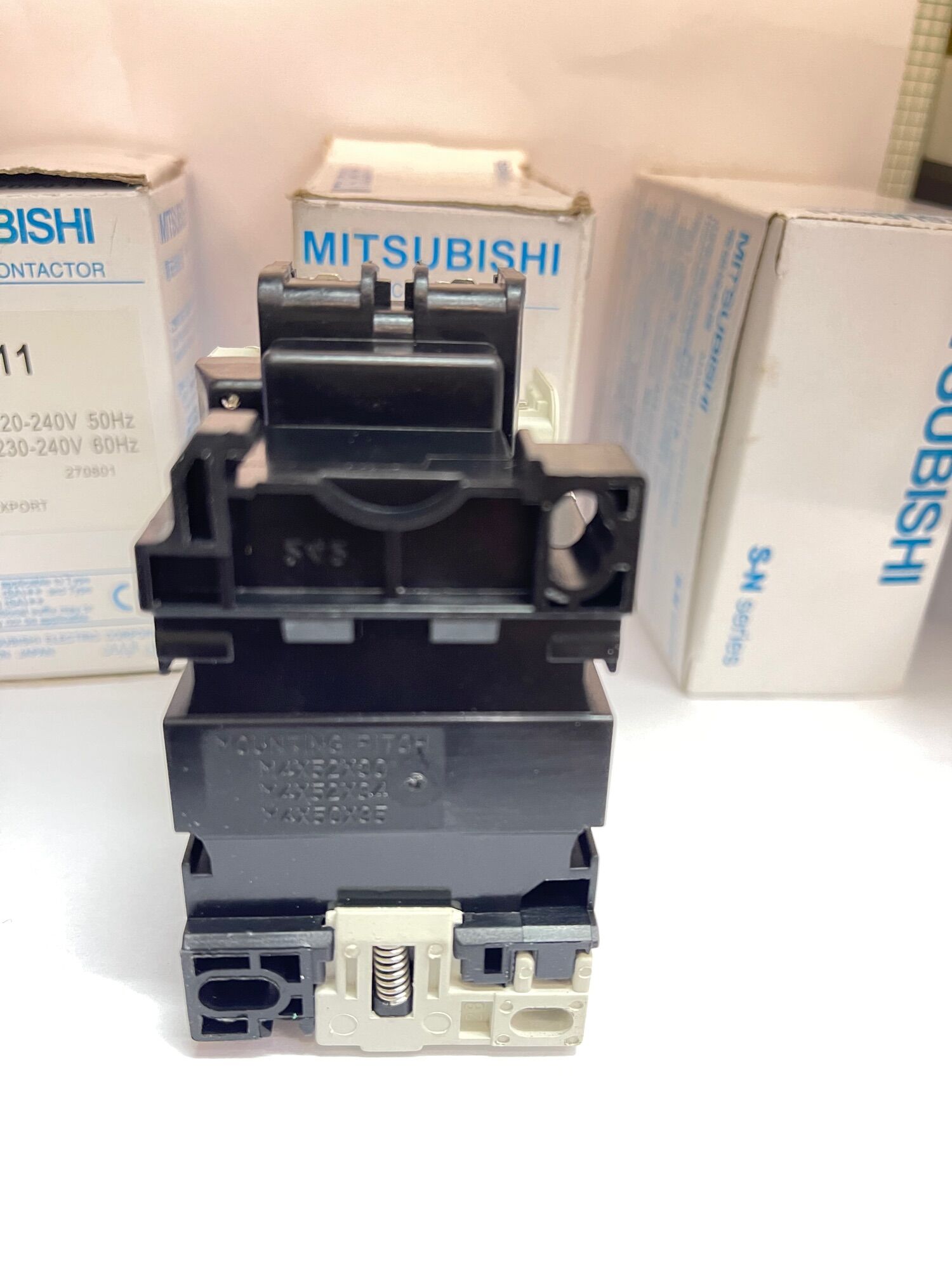 Mitsubishi sn11 S- N11 220vac 24vac 48vac 110vac 380vac 20A รับประกัน ...