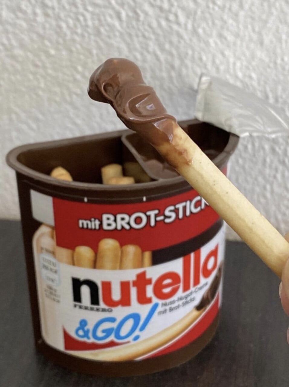 Nutella Go Nutella Stick 1 แพ็ค 12 ชิ้น ชิ้นละ 52 กรัม หมดอายุ 1222 ...