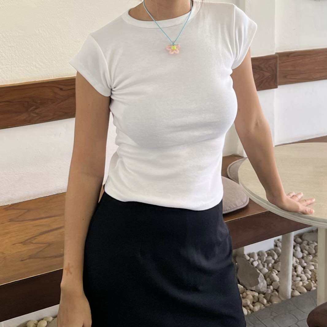 Livy Tee black / white | Lazada.co.th