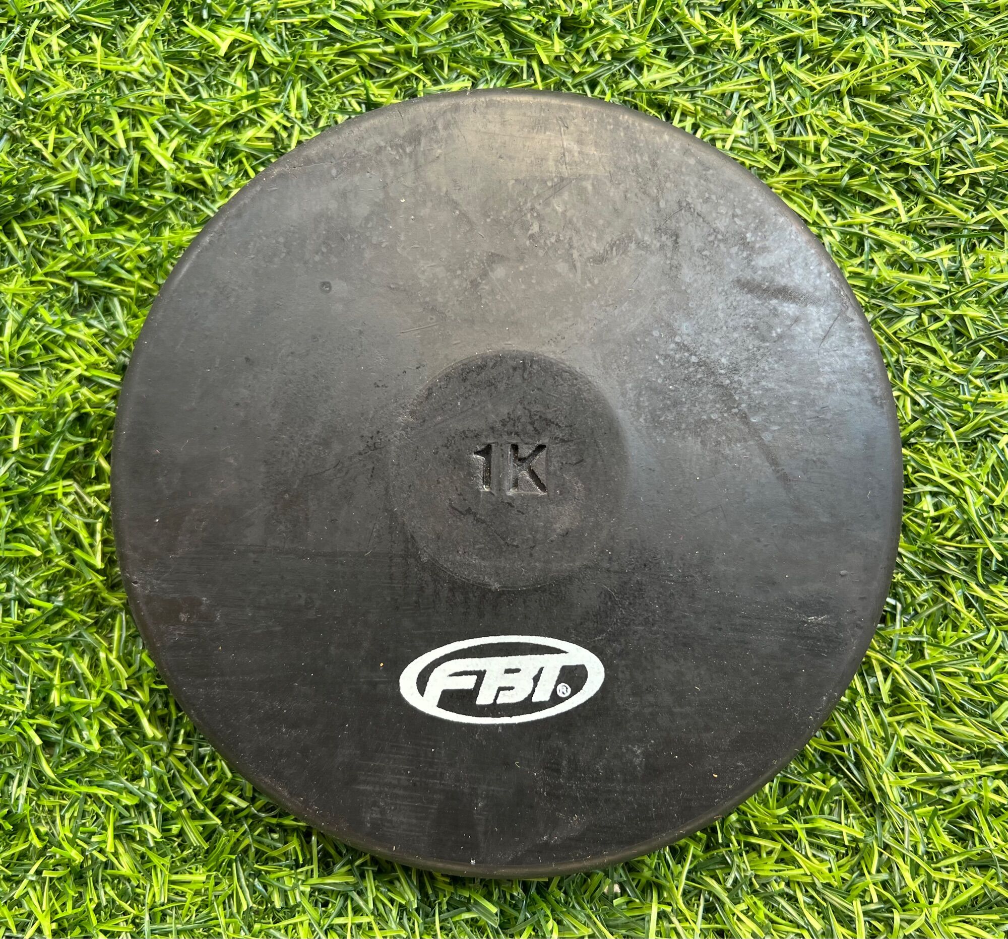 จักรขว้างยาง FBT อินเดีย น้ำหนัก 1 กก สีดำ/ FBT Rubber Discus 1 kg ...