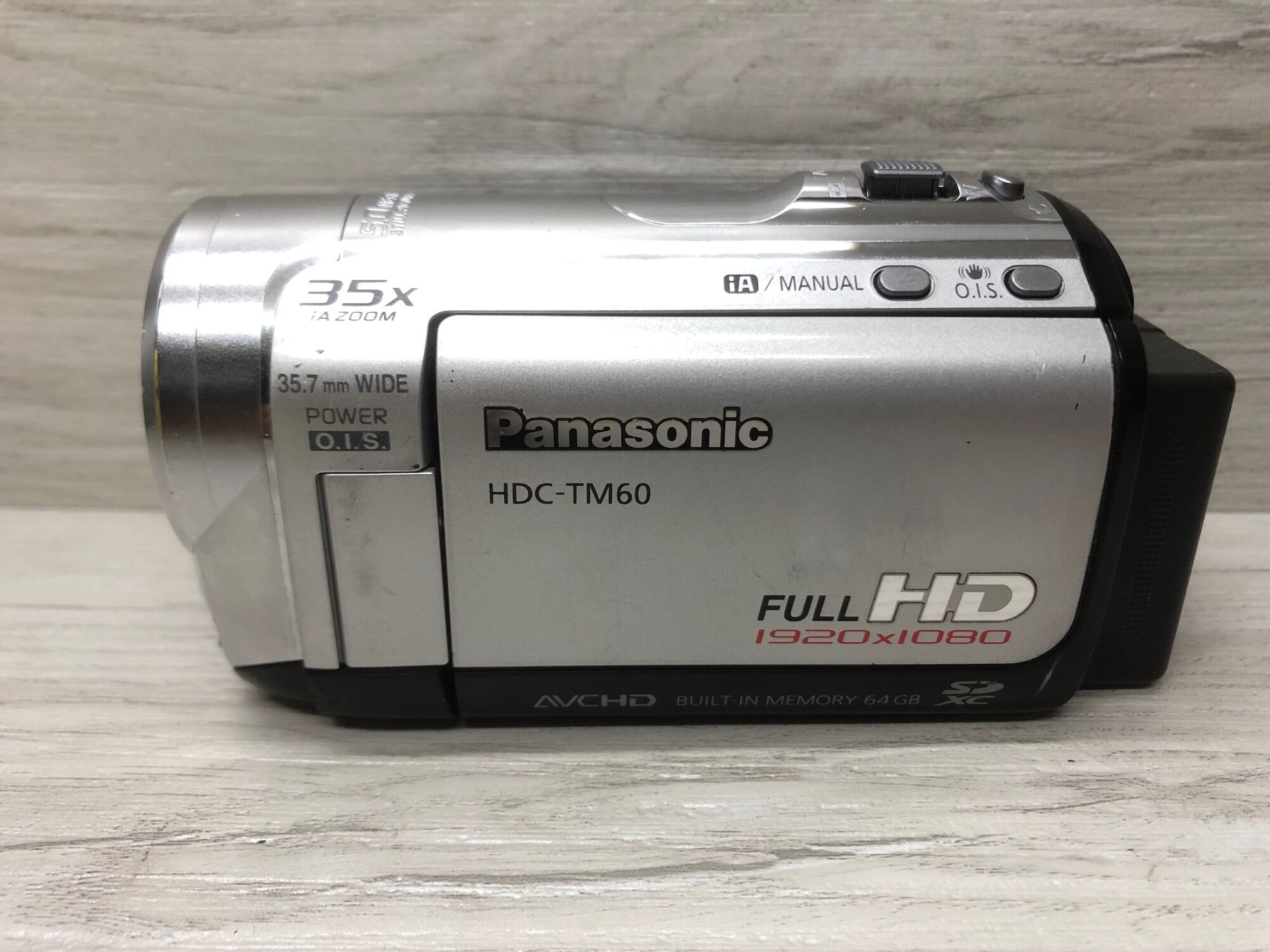 Panasonic hdc-tm60 - A two hands - ThaiPick