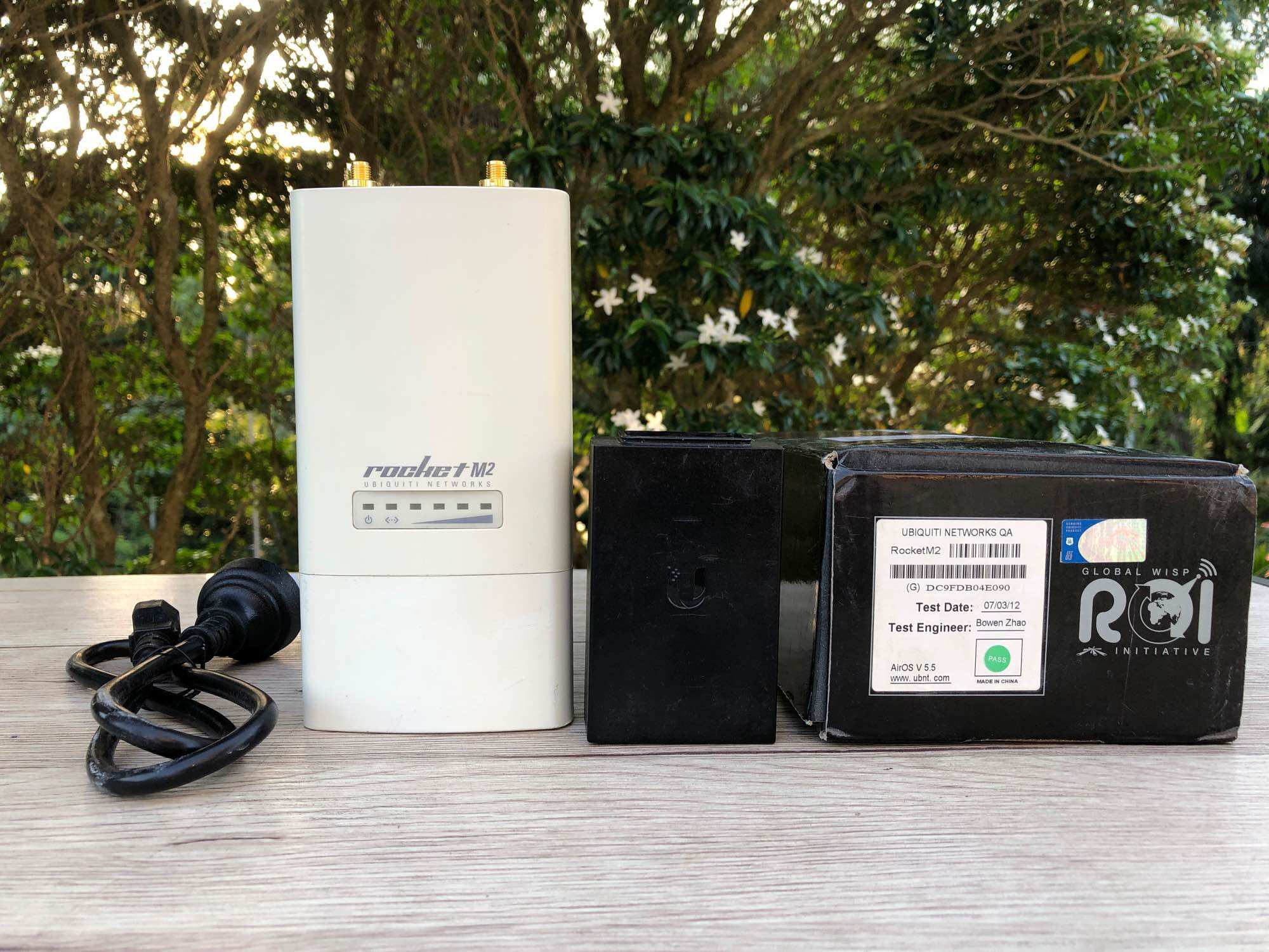 2.4GHz 2x2 MIMO airMAX UBNT rocket m2 มือสองพร้อมกล่อง poe แท้ | Lazada ...