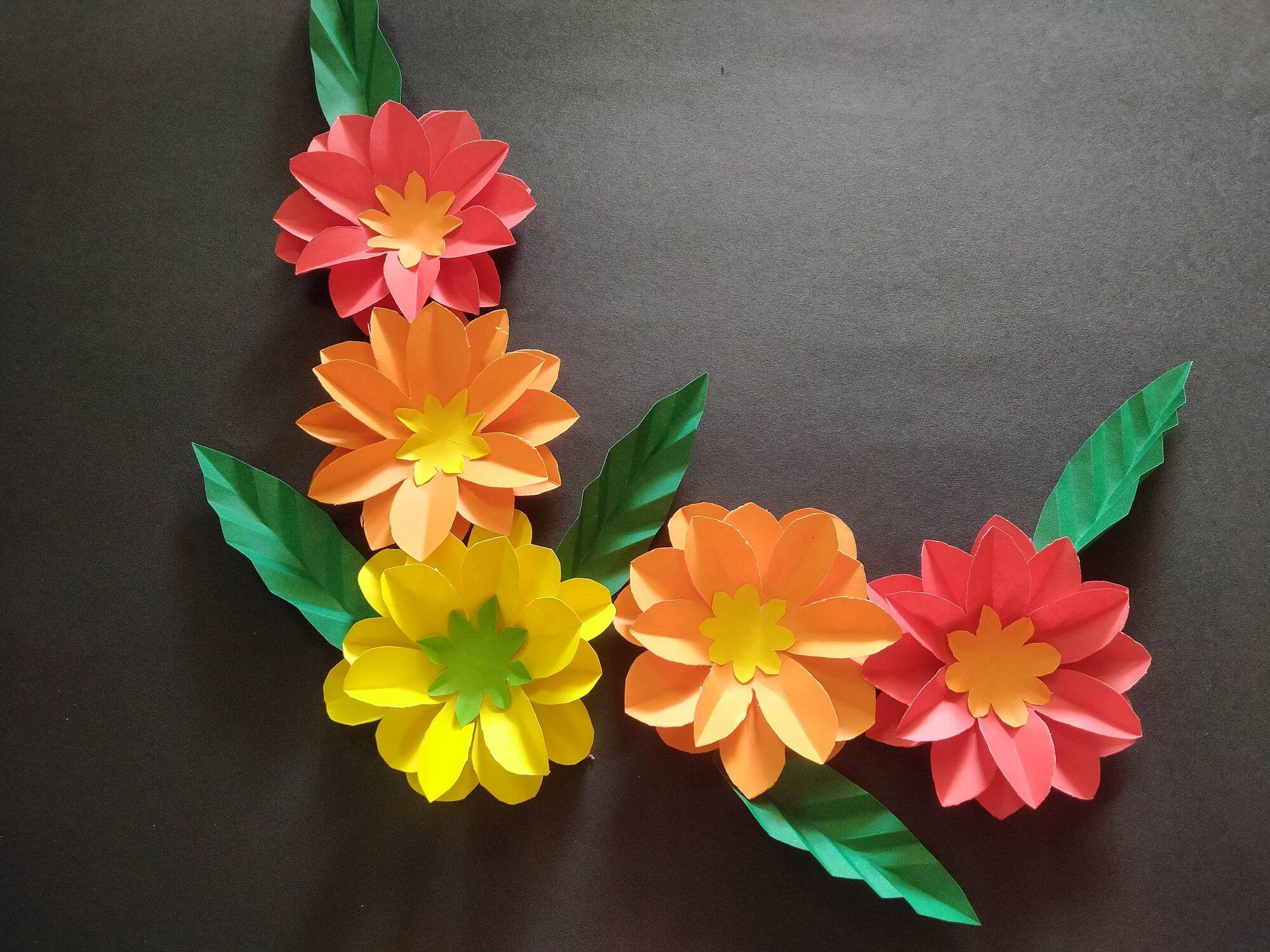 ดอกไม้กระดาษ สำหรับตกแต่ง | Lazada.co.th